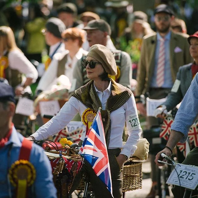 The Tweed Run: London's Metropolitan Bicycle Ride