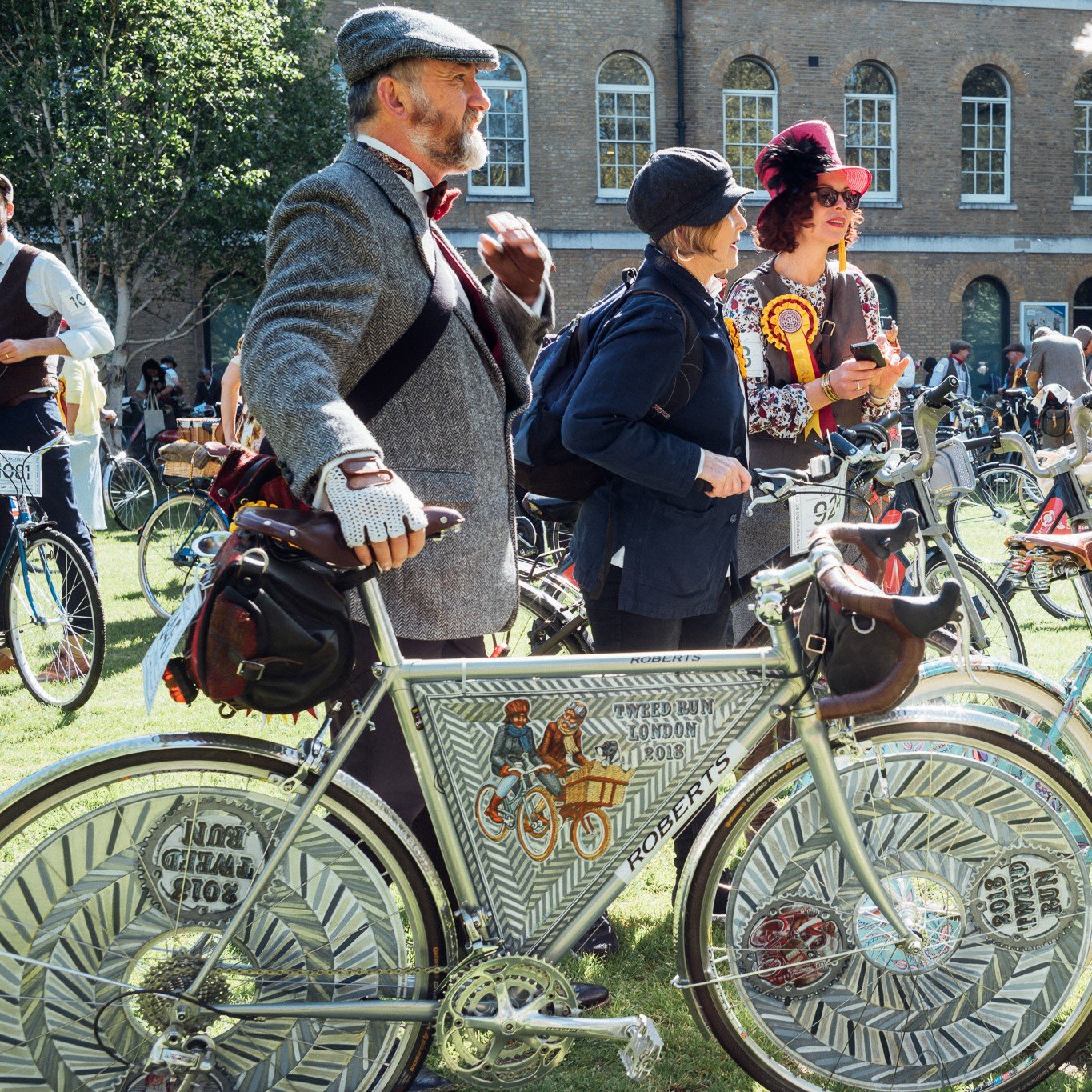 The Tweed Run: London's Metropolitan Bicycle Ride