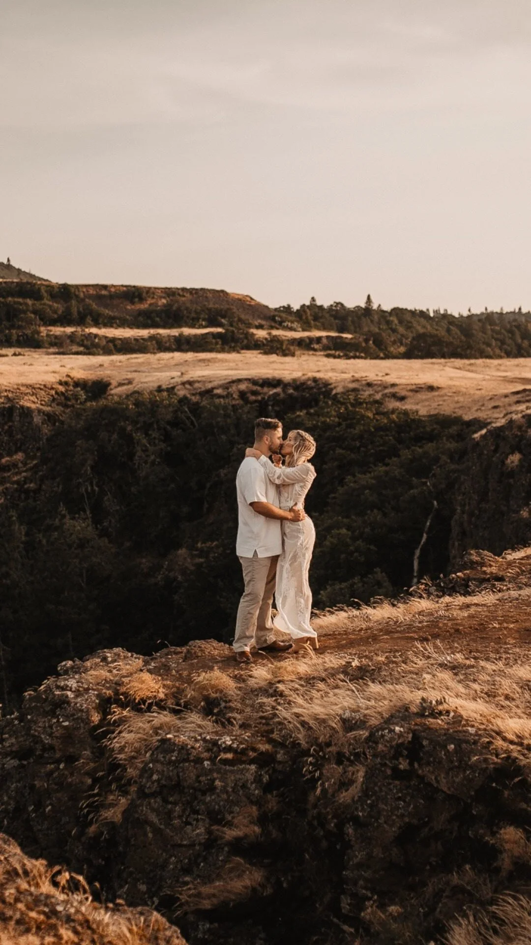 PNW Riverside Engagement Photos // Allie & Andrew — Corrie Mahr ...