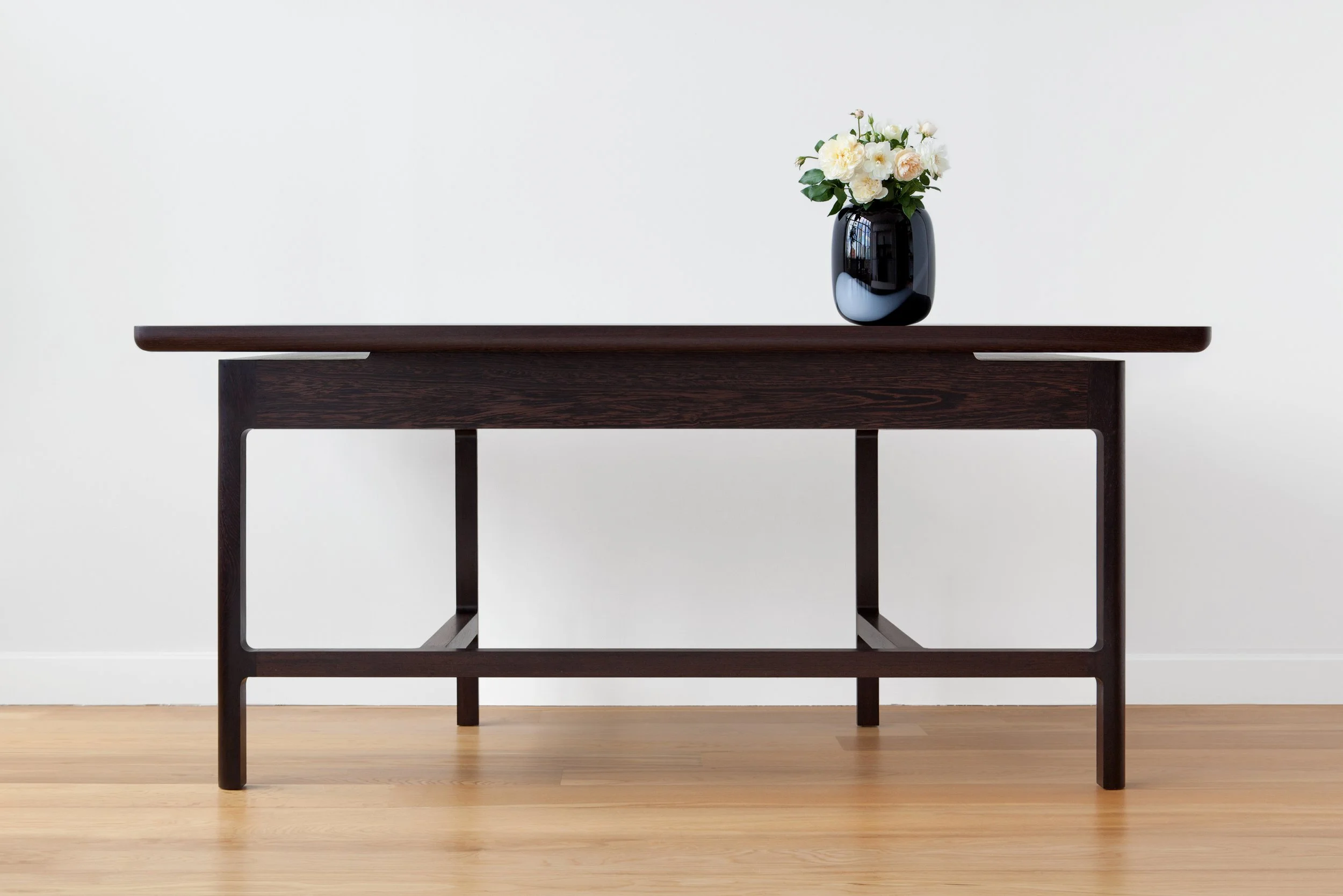 Piet Houtenbos | Desks & Tables