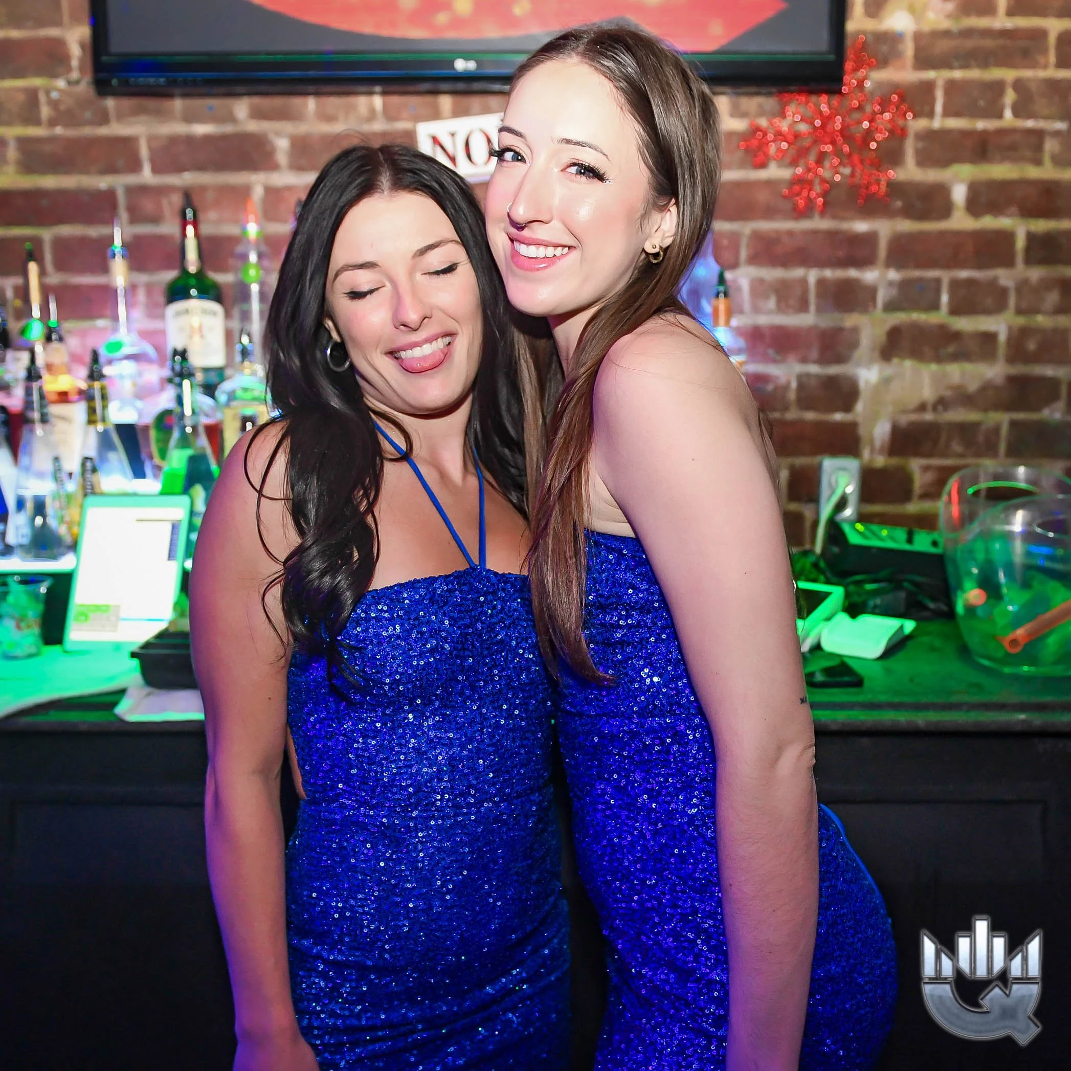 NIGHTCLUB — Queens