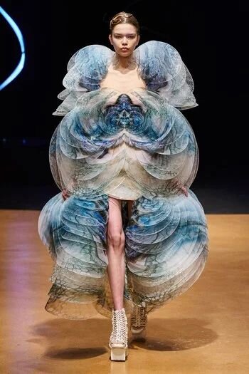 Iris Van Herpen, Fashion Visionary — Laura Bernstein