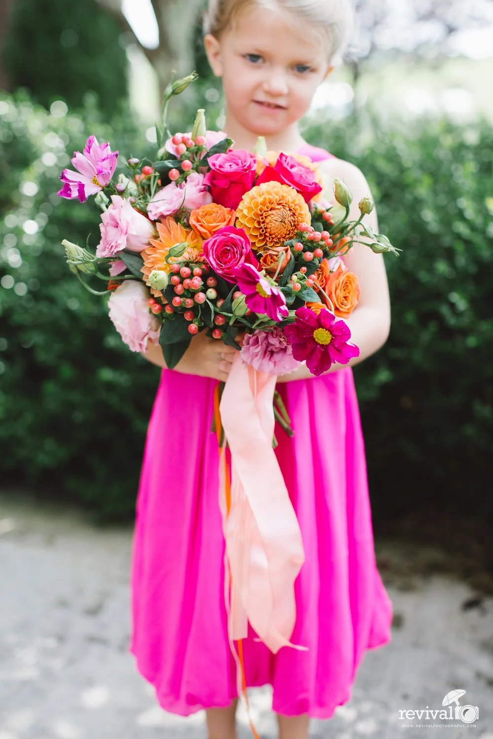 How To Choose The Perfect Wedding Colors By Revival Photography How To Choose The Perfect Wedding Colors By Revival Photography
