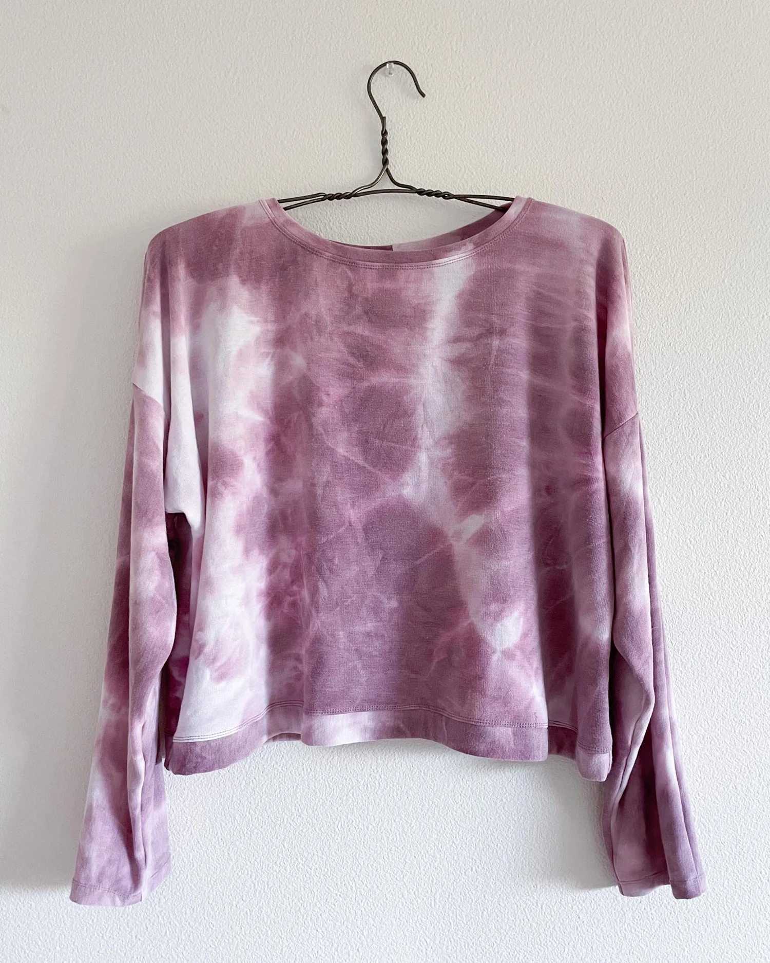 DIY Cropped Long-Sleeved Boxy Top — Lou Box Dress 2 Pattern Hack — Sew DIY