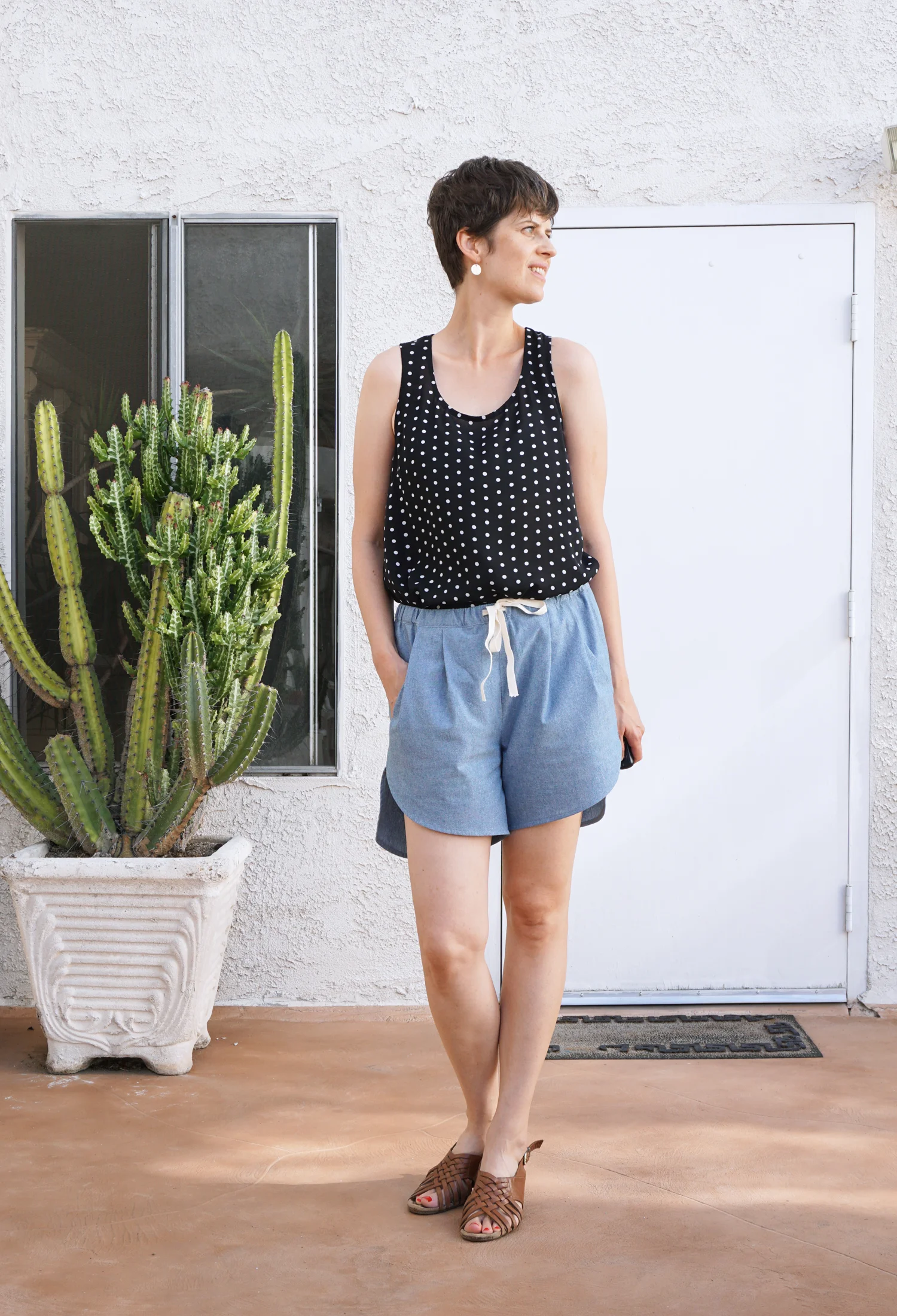 DIY Curved Hem Shorts — Sew DIY