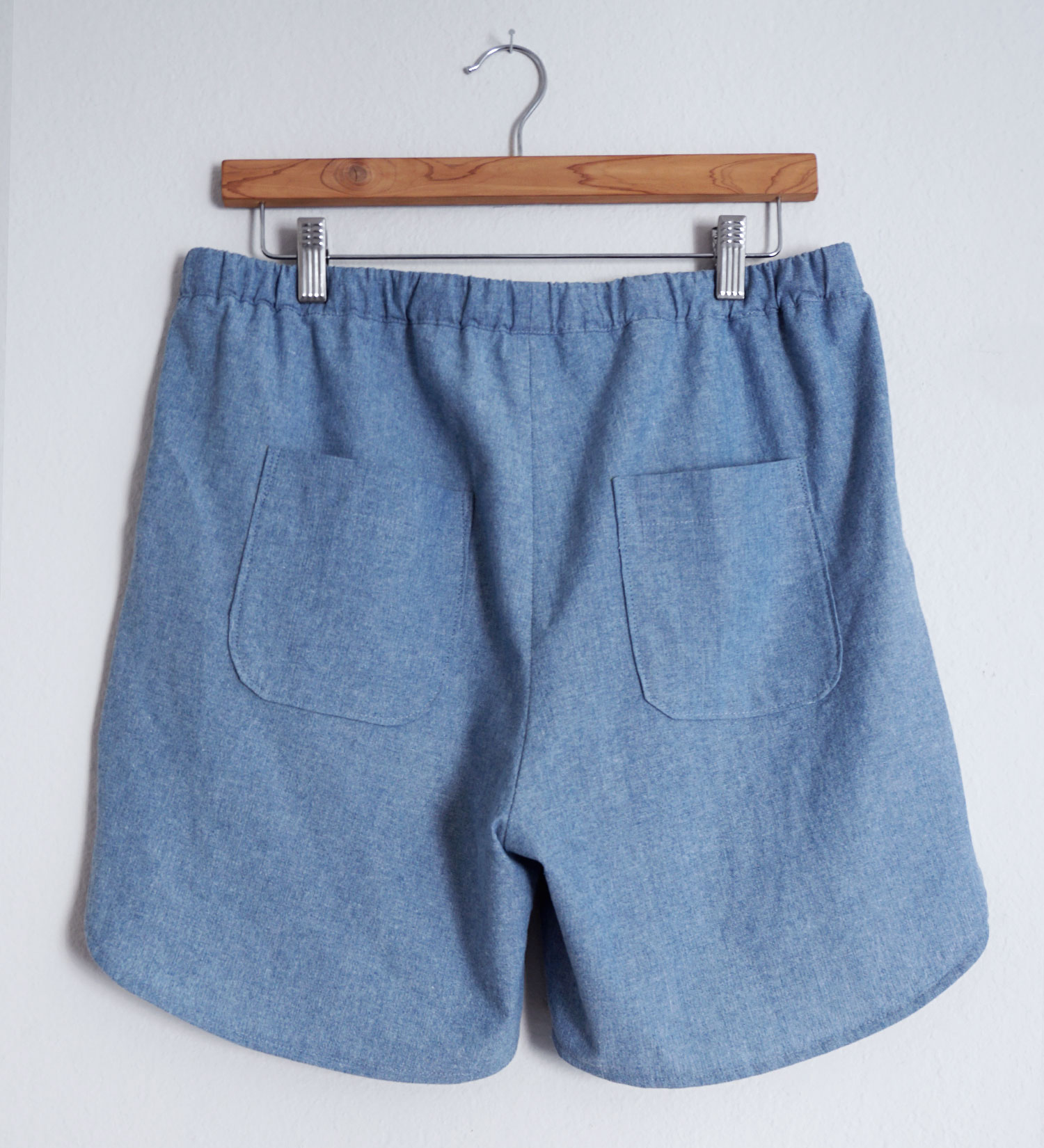 DIY Curved Hem Shorts — Sew DIY