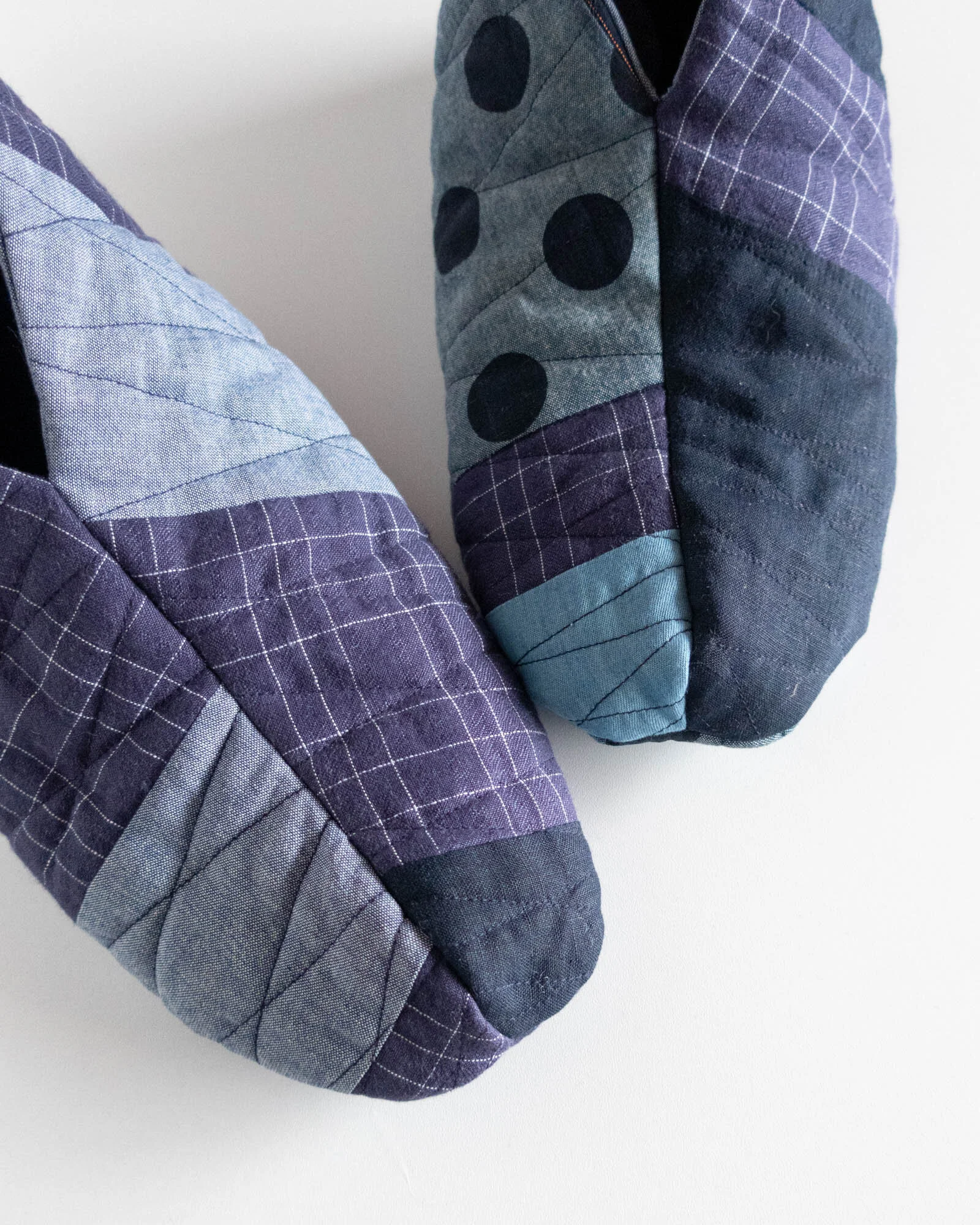 How to sew bootie style quilted slippers - Video Tutorial — Sew DIY