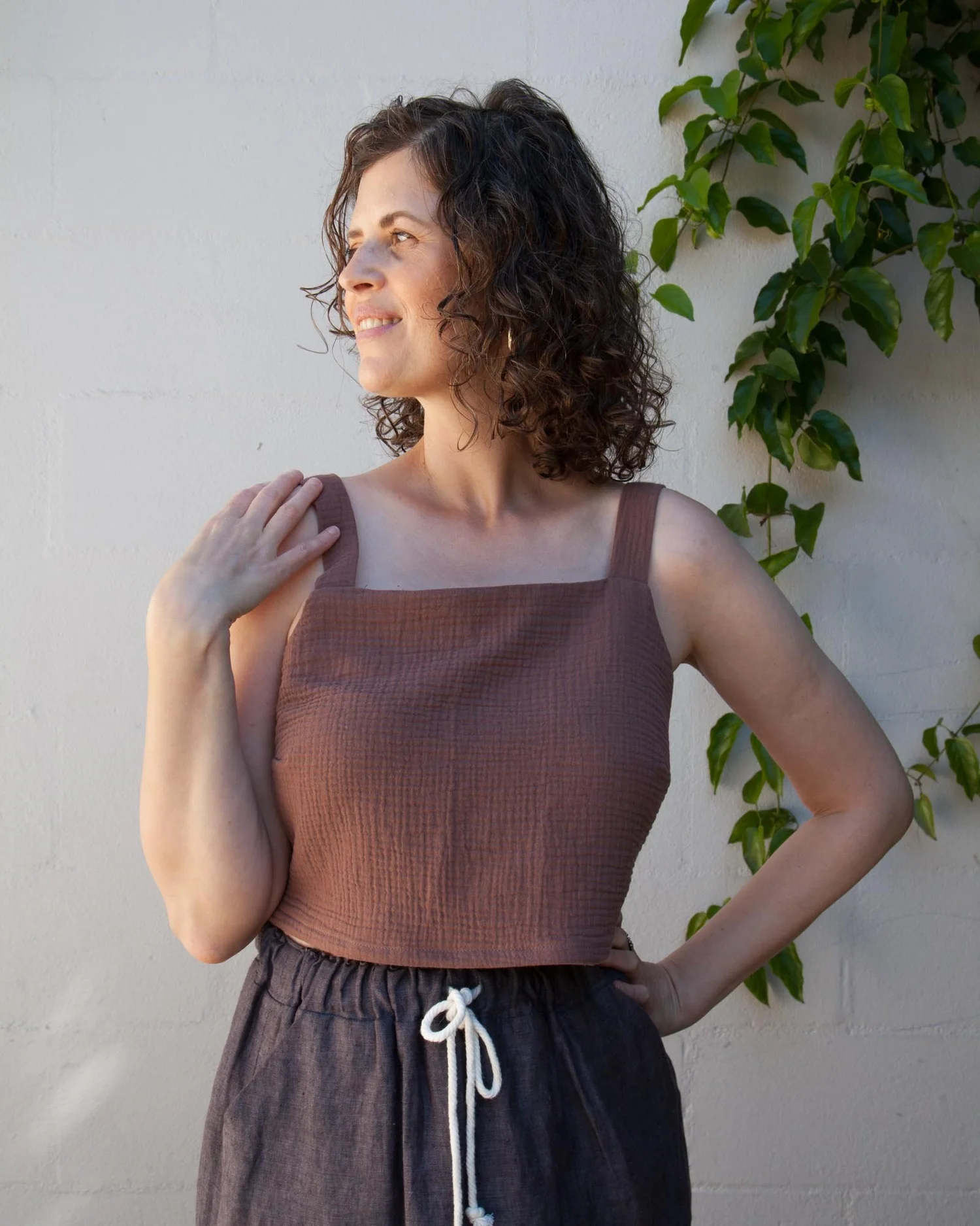 How to sew the Eva Crop Top — Minimalist sewalong Video — Sew DIY