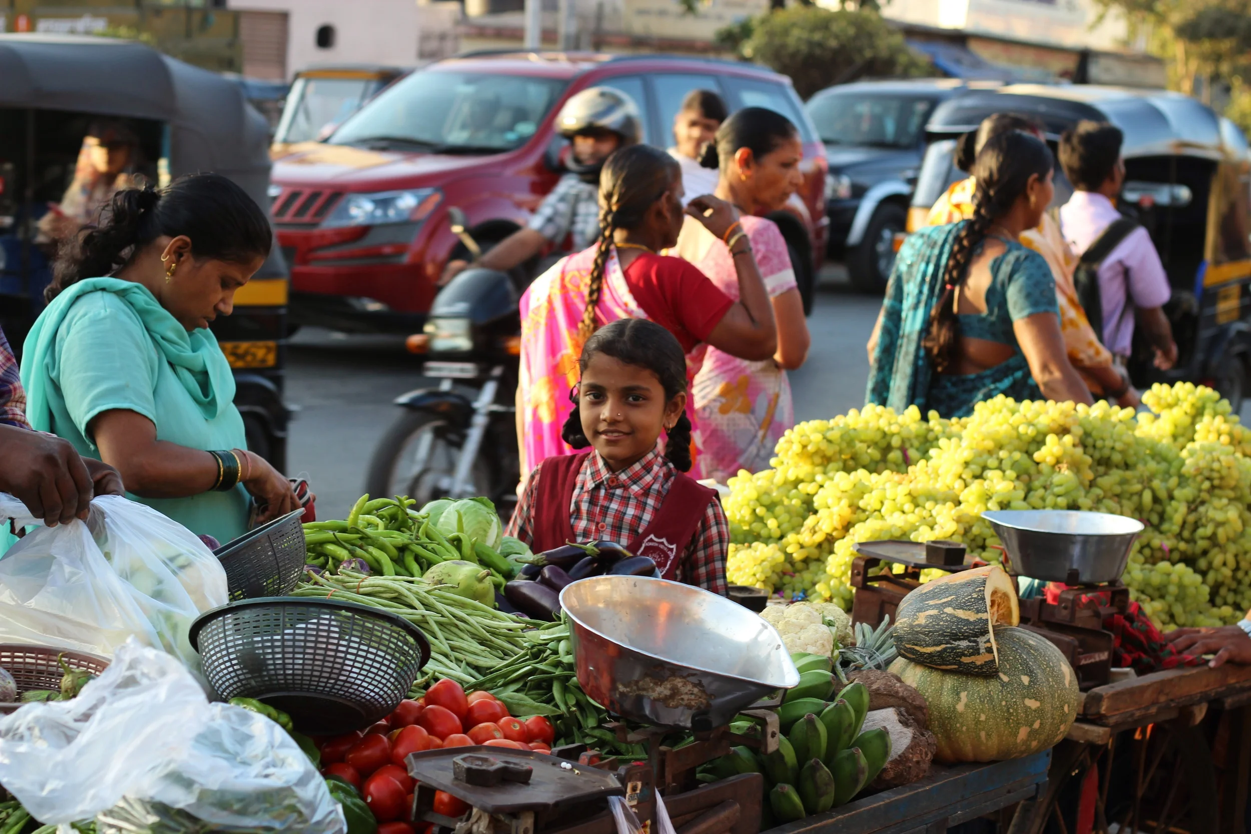 Mumbai Market Tour - Mumbai City Tours and Travel | Market Walking Tour ...