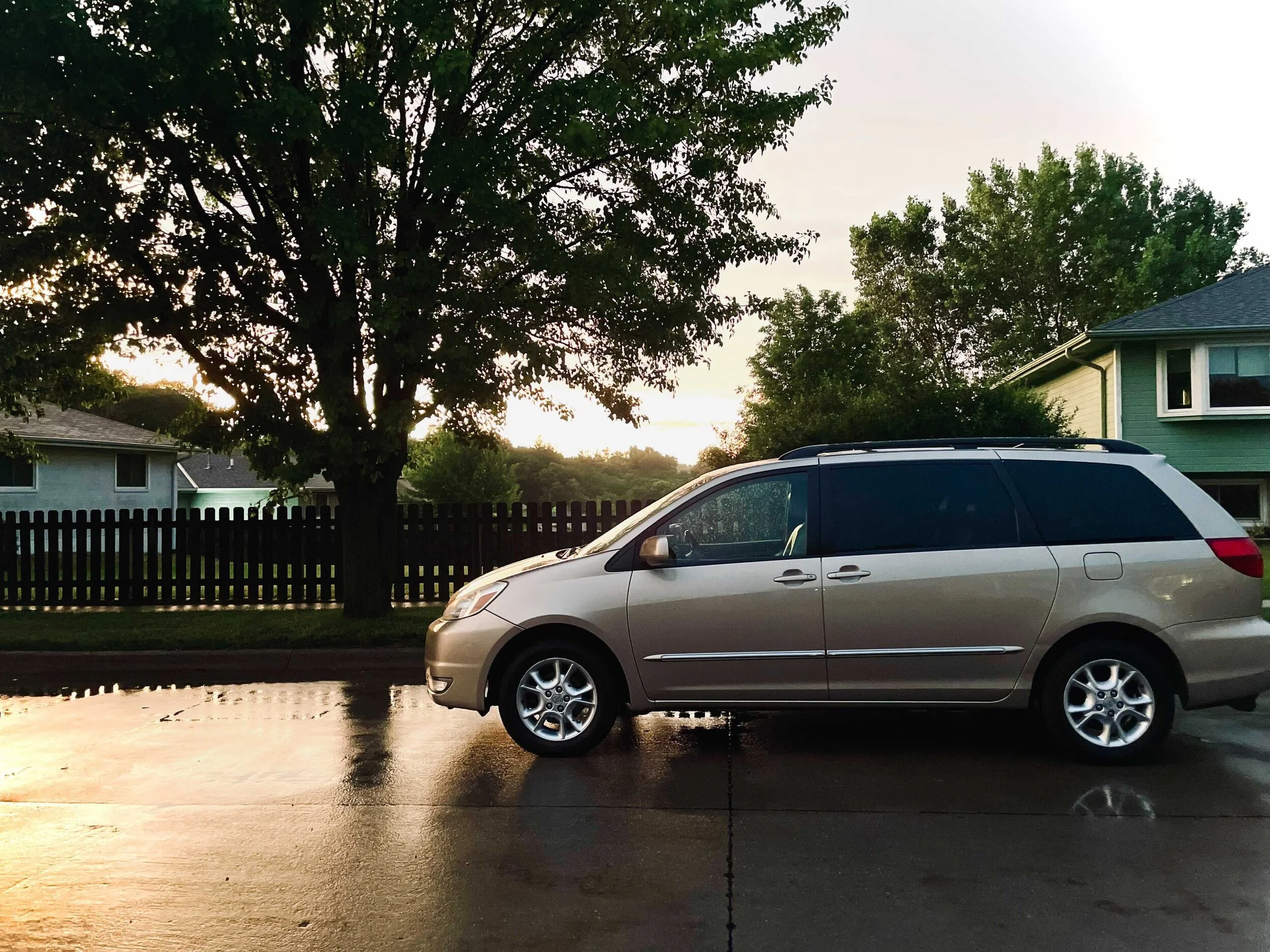 Minivan Mom — Coffee + Crumbs