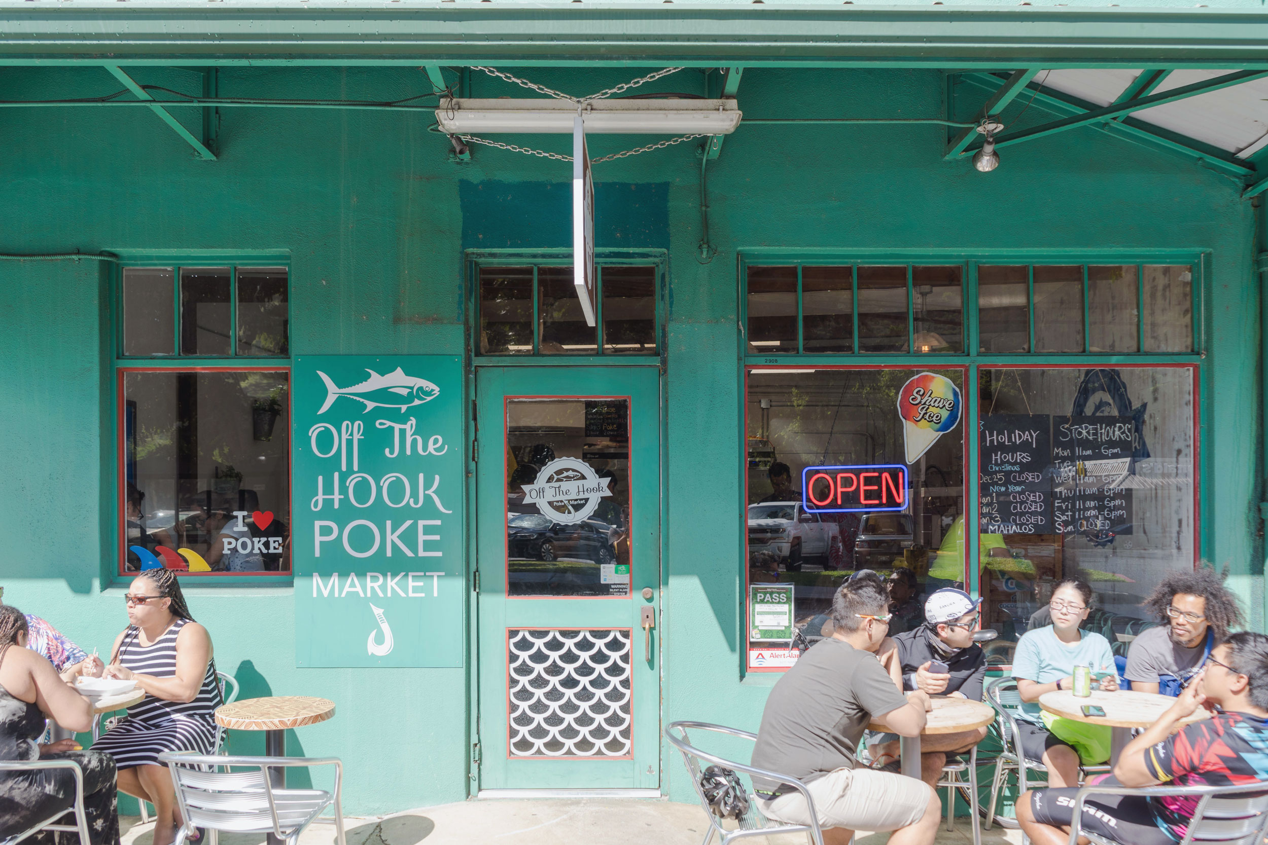 Where Are the Best Poke Spots in Honolulu? A Local's Recommendations ...
