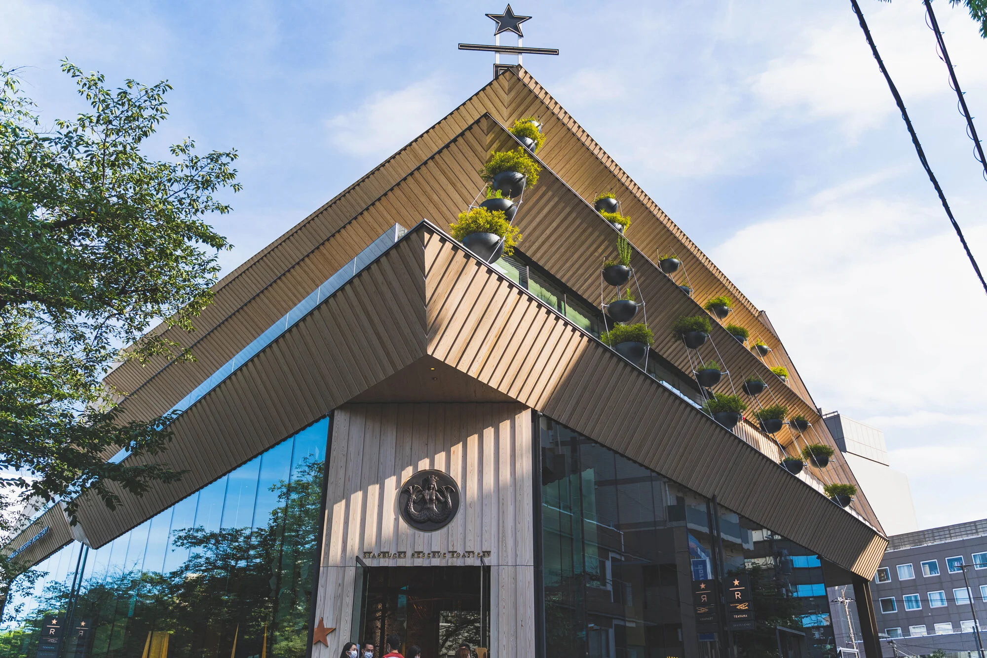 Visiting Starbucks Reserve Roastery Tokyo in Nakameguro — Barrett
