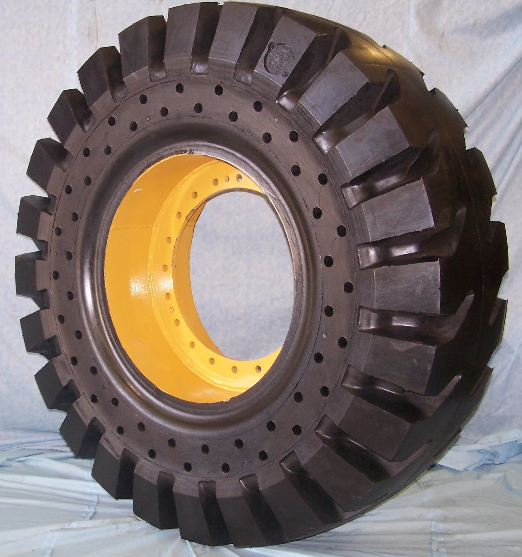 SETCO SOLID TIRE