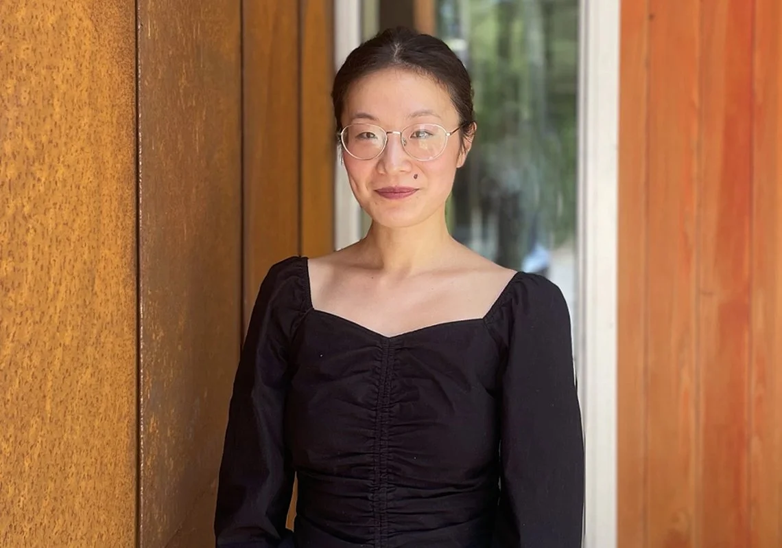 Bio/Contact — Hong Hong