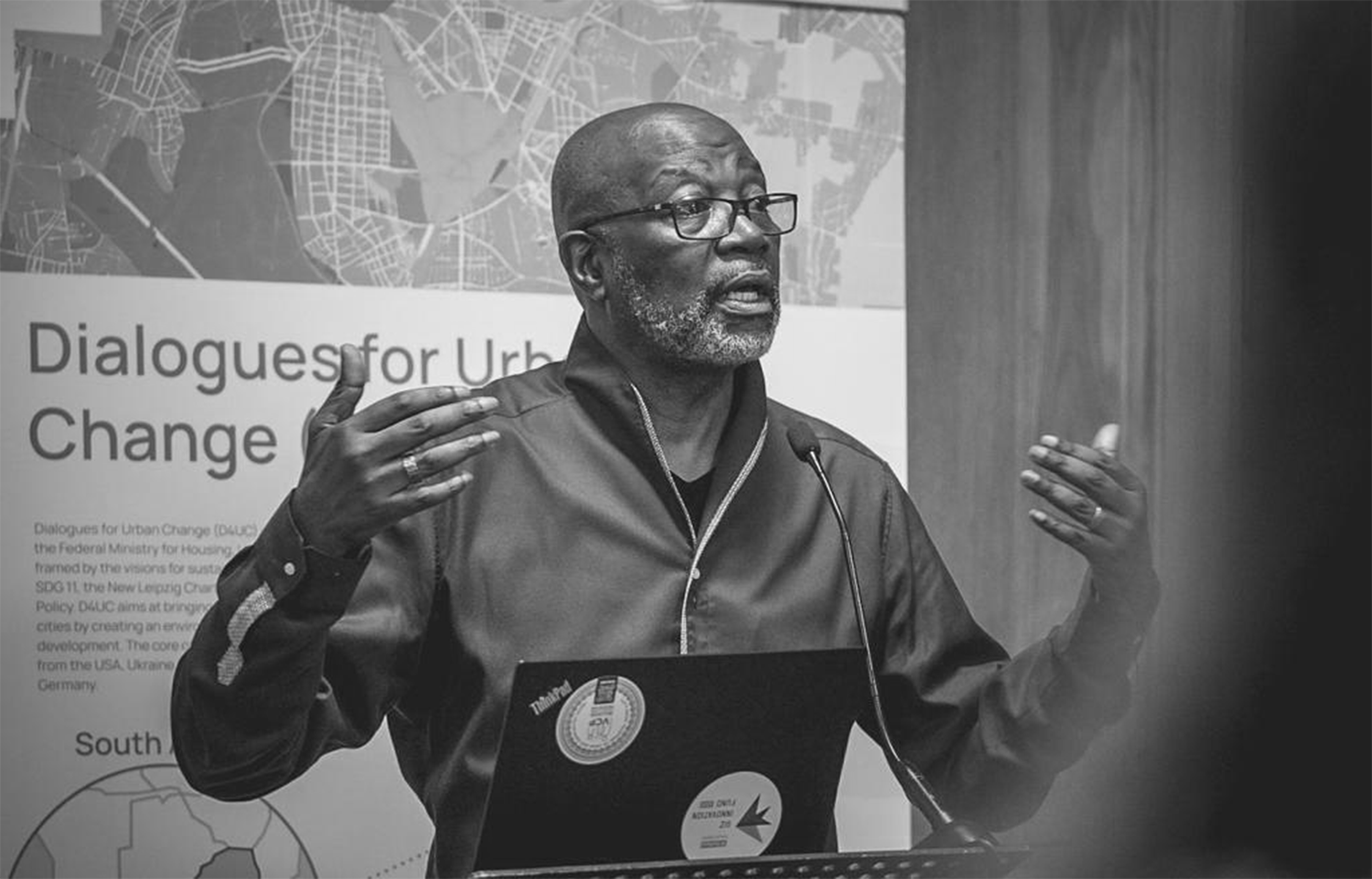 DIRECTORS — DESIGN NETWORK