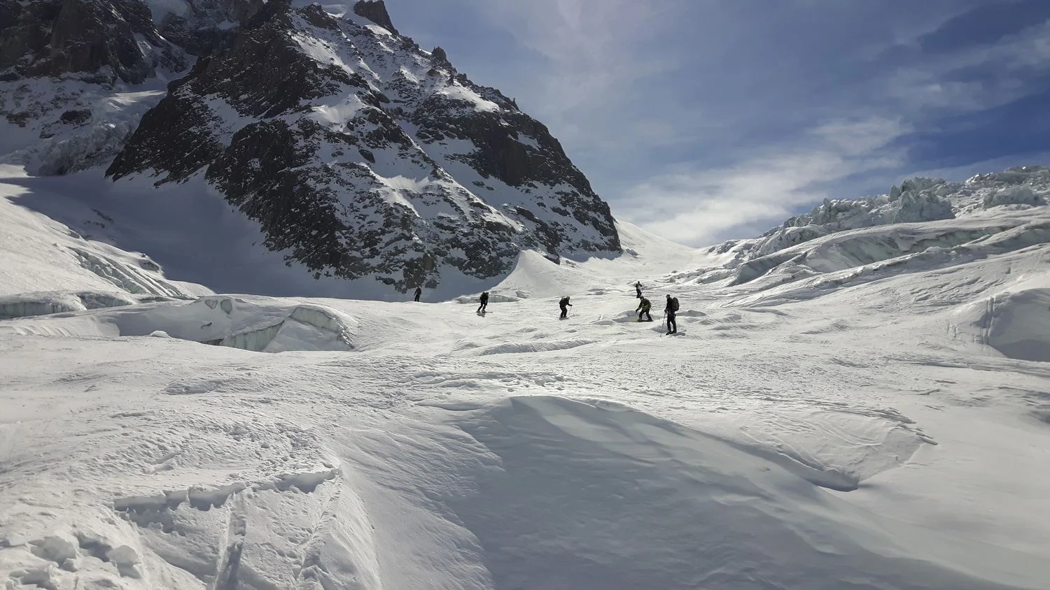 Off Piste Skiing the Vallee Blanche