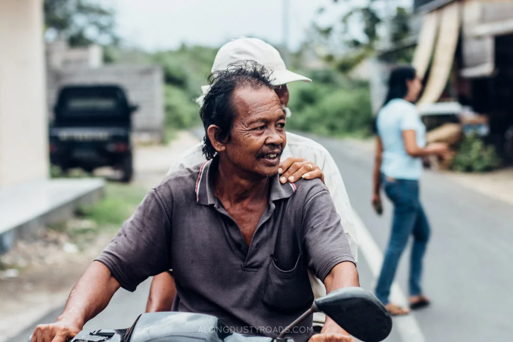 Indonesia | My Favourite Street Photos — ALONG DUSTY ROADS