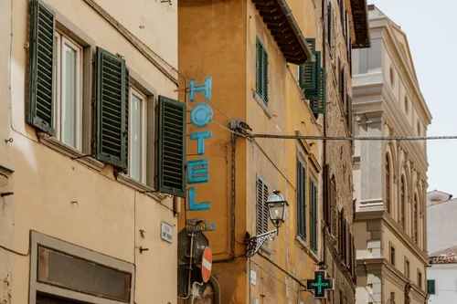Where to Stay in Florence | Best Areas, Hotels & Airbnbs — ALONG DUSTY ...
