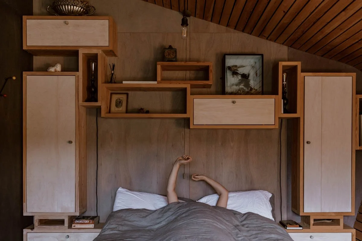 A Beginner's Guide to Couchsurfing — ALONG DUSTY ROADS