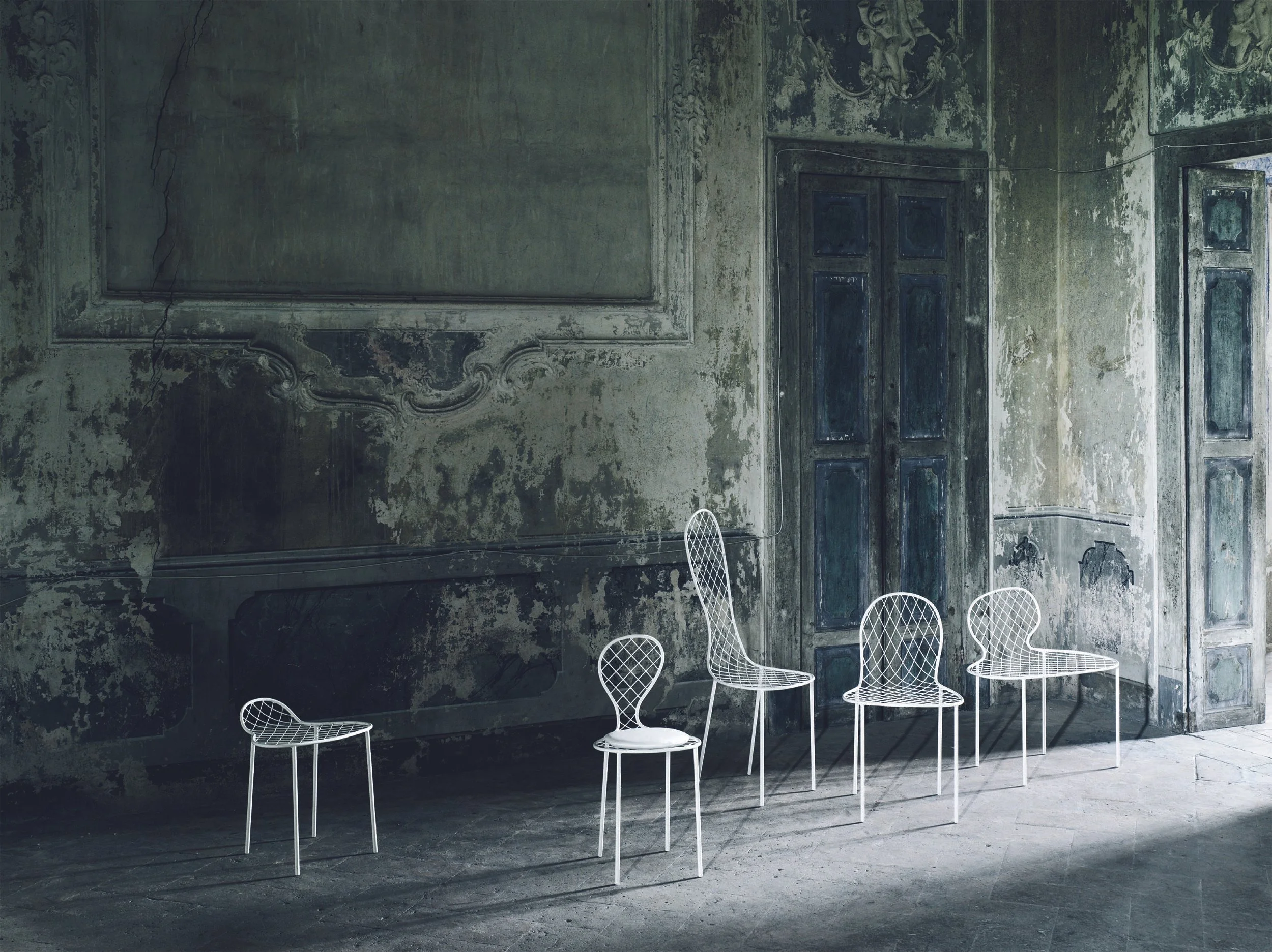 FAMILY CHAIR — West | Out East