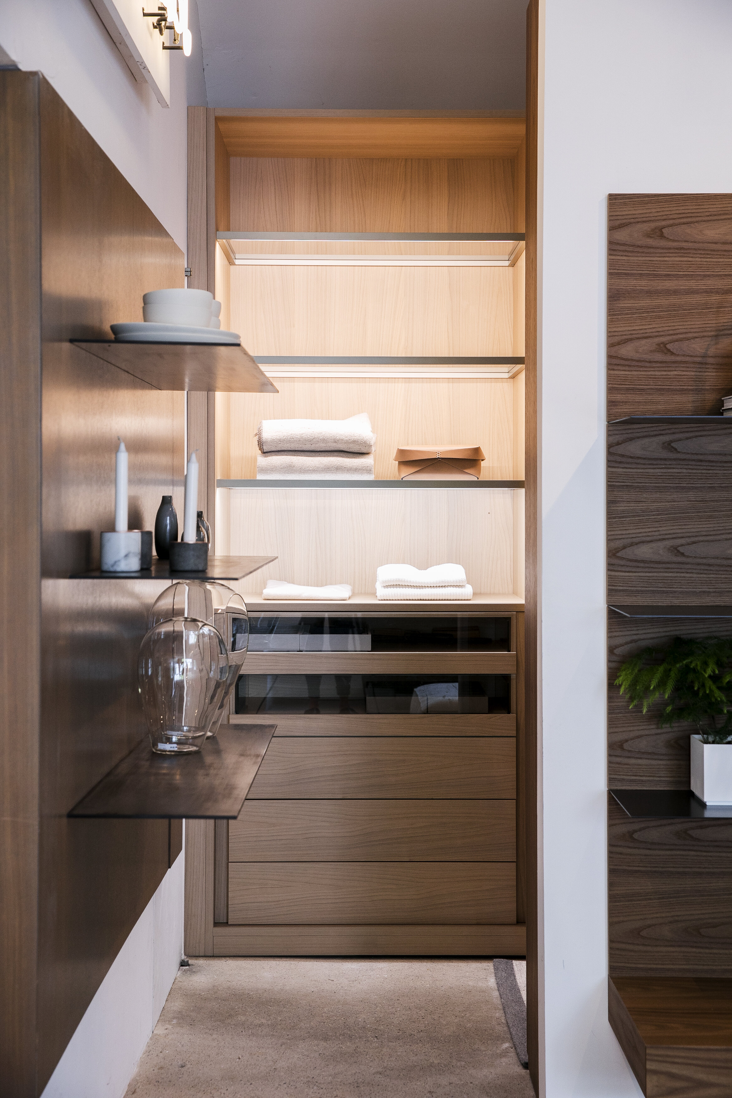 Locations & Contact — West | Out East