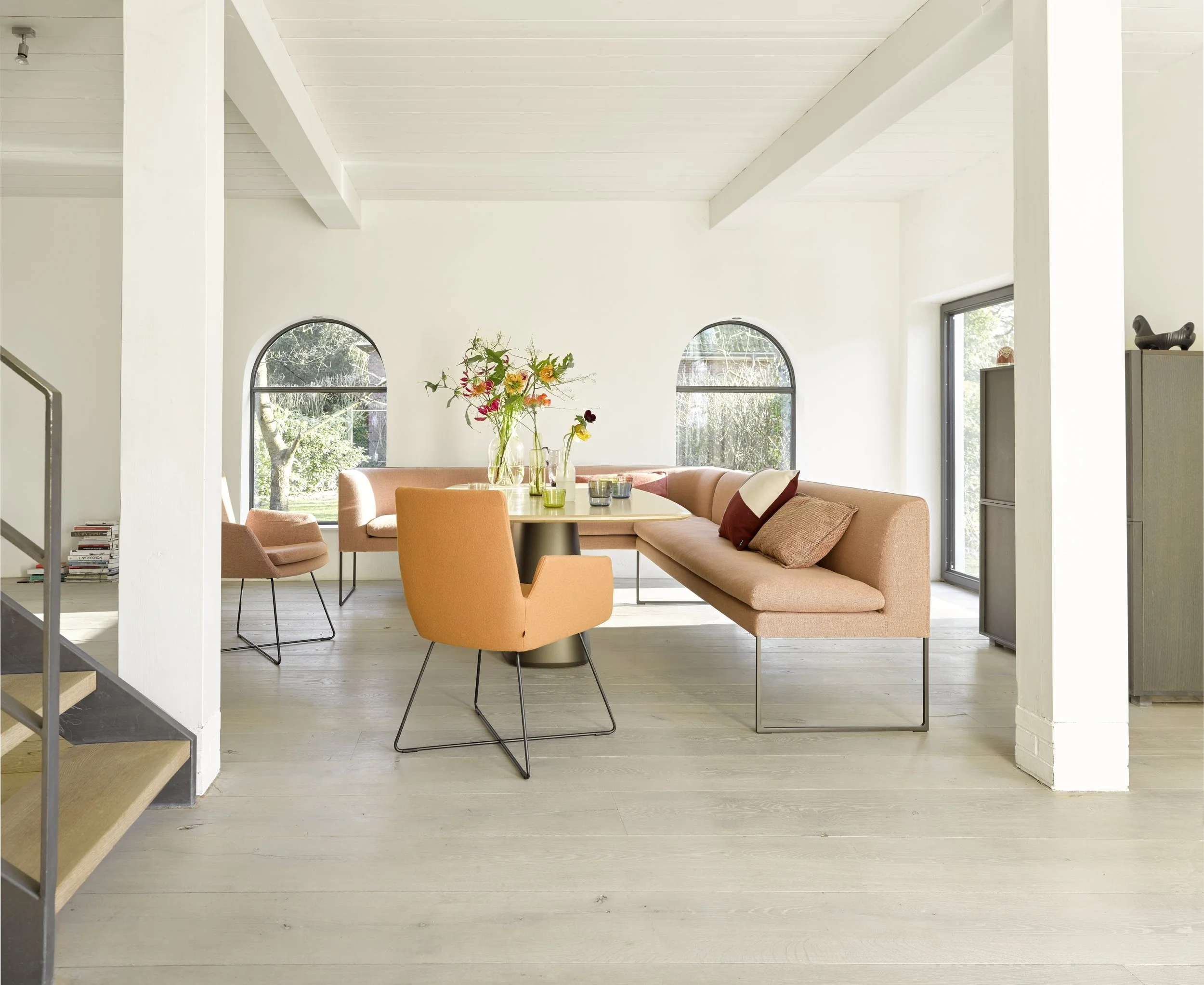 Mell bench_COR_Benches_Indoor — West | Out East