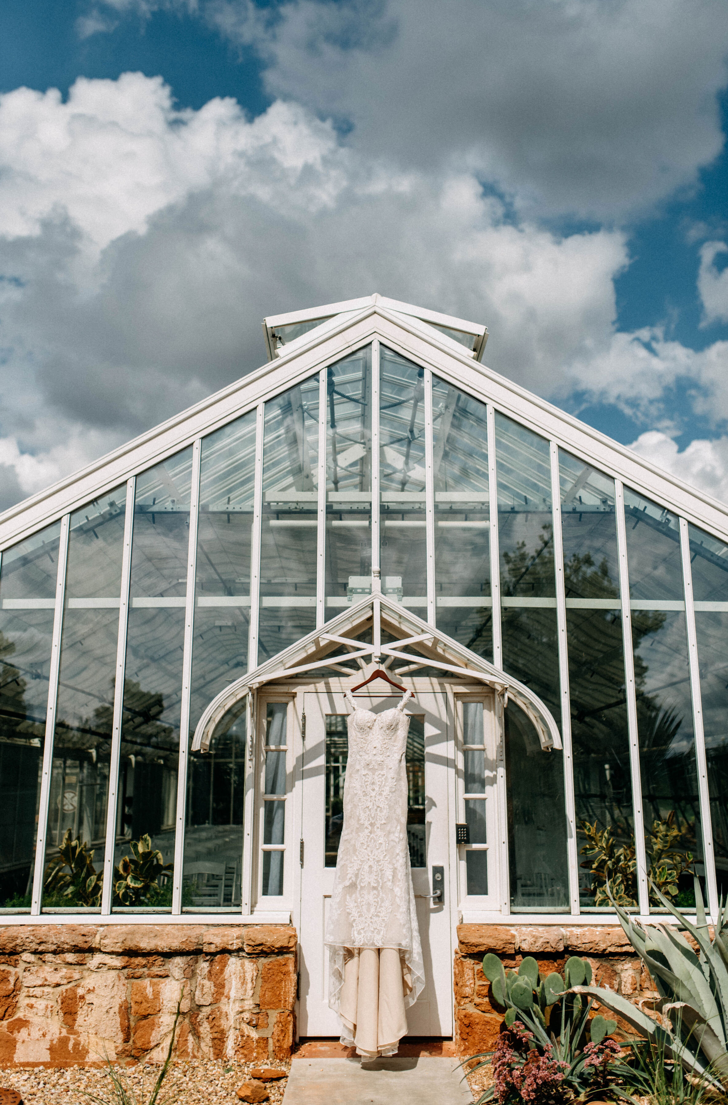 Ed Lycan Conservatory Wedding at Will Rogers Gardens | Bailey + Adam ...