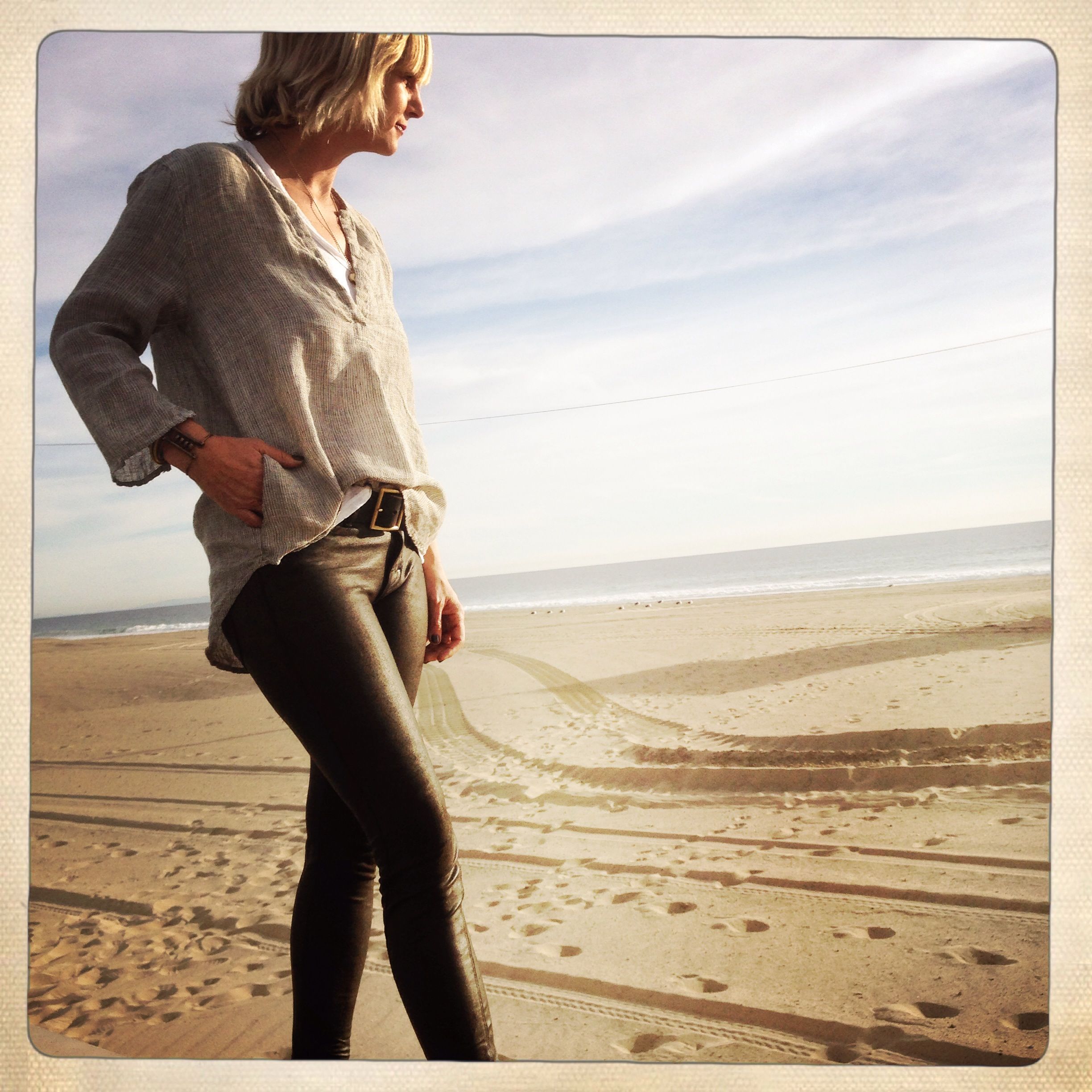 Pascal-Natural Linen Top with pockets — H. Sparrow & Co.