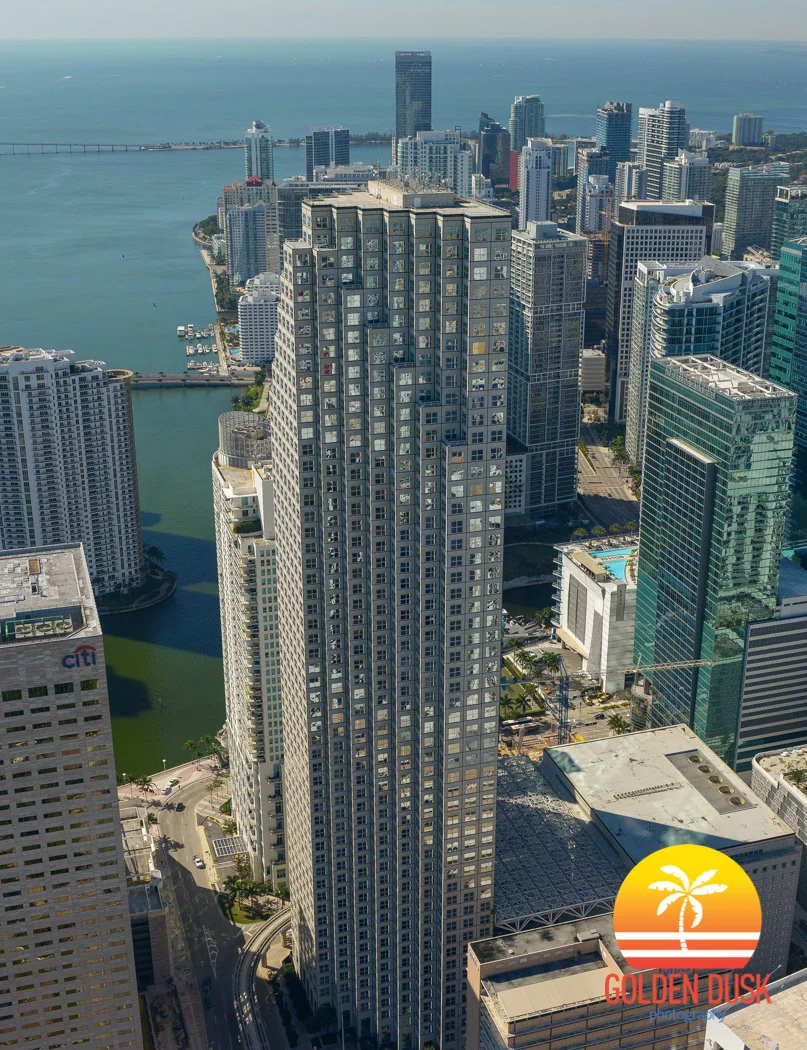 Southeast Financial Center For Sale In Downtown Miami — Golden Dusk ...