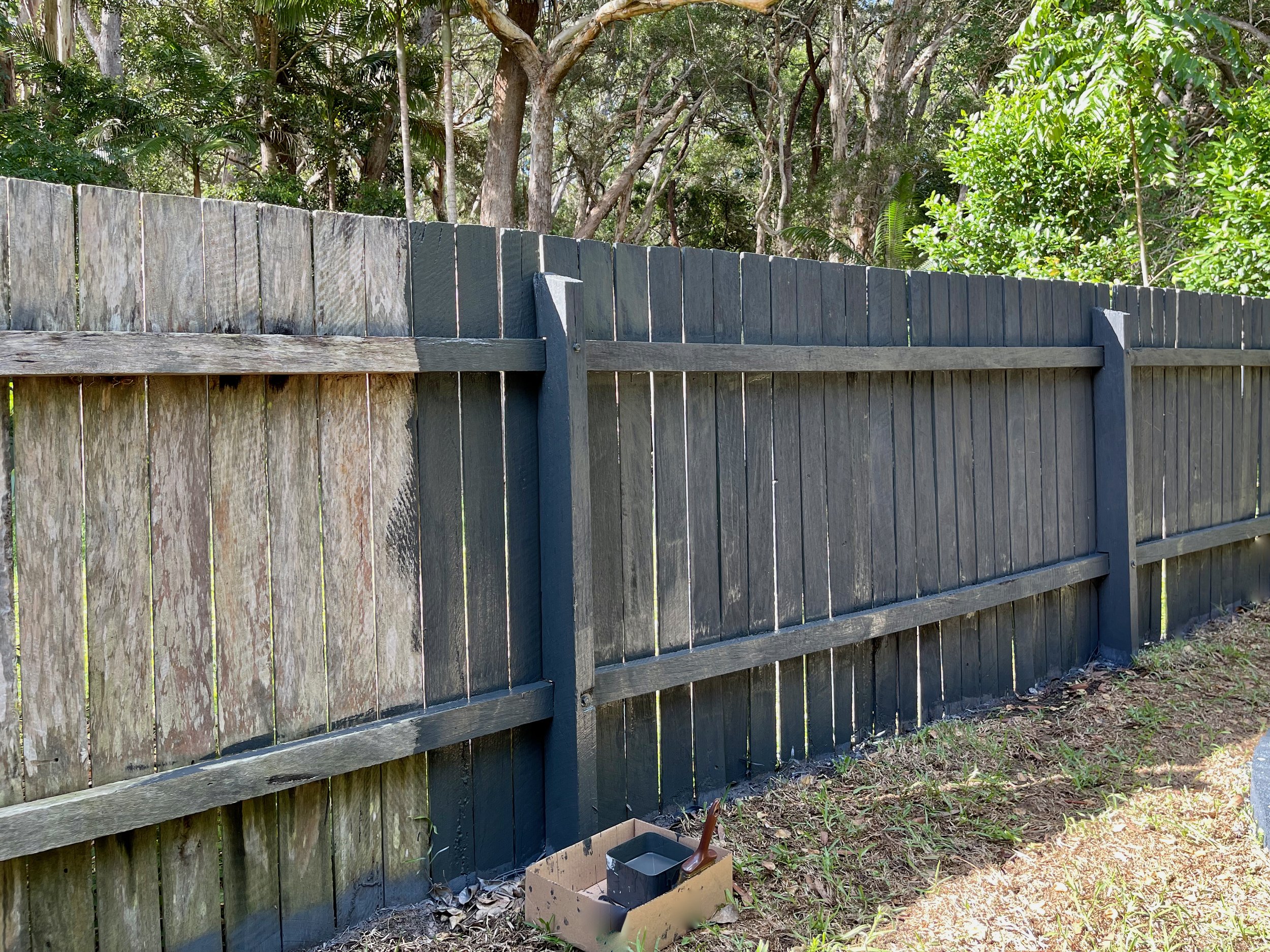 Paint a paling fence the fast way — Little Red Industries