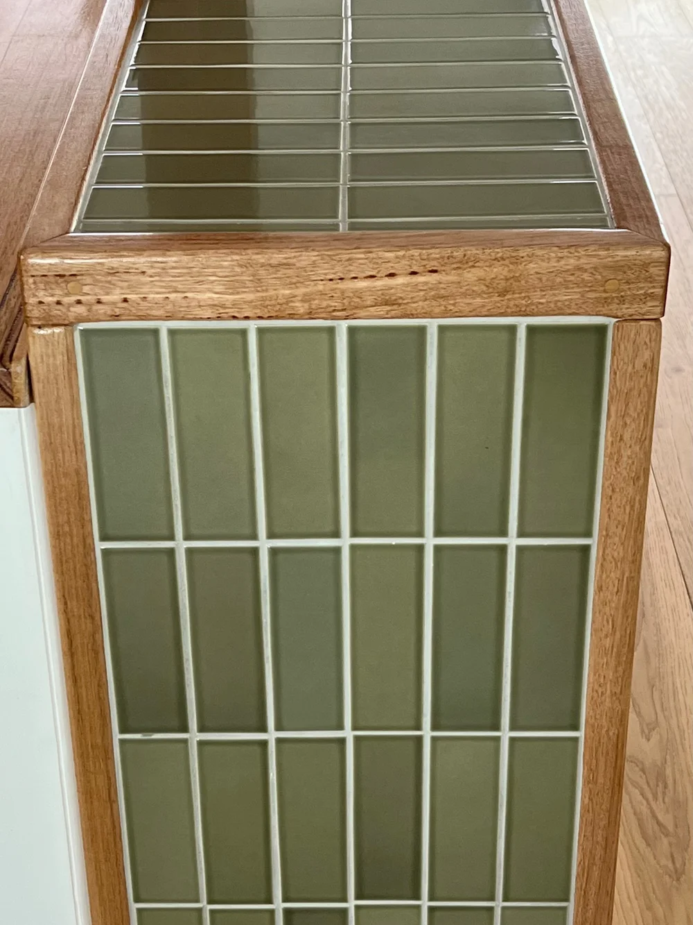 Tile & Timber Benchtop — Little Red Industries