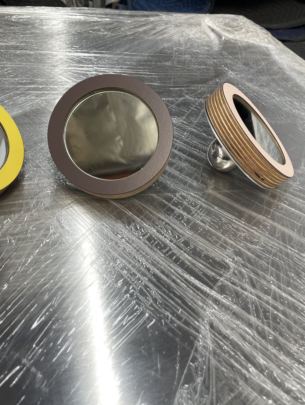 Waka Waka Circle Sphere Mirror — iko iko