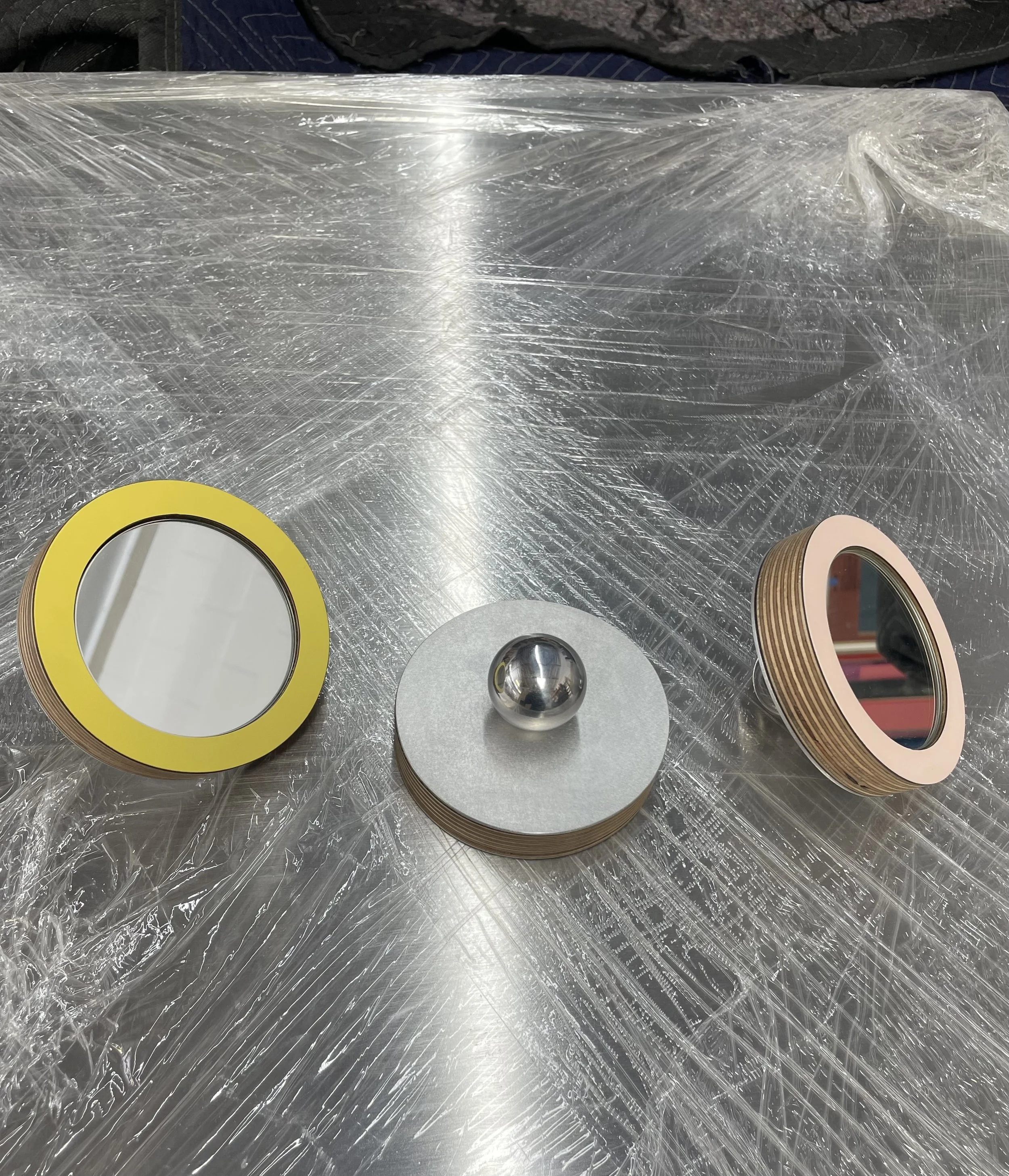 Waka Waka Circle Sphere Mirror — iko iko