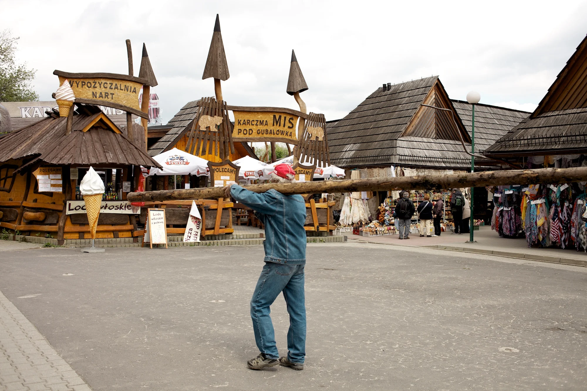 +Monuments — Jacqueline Schlossman