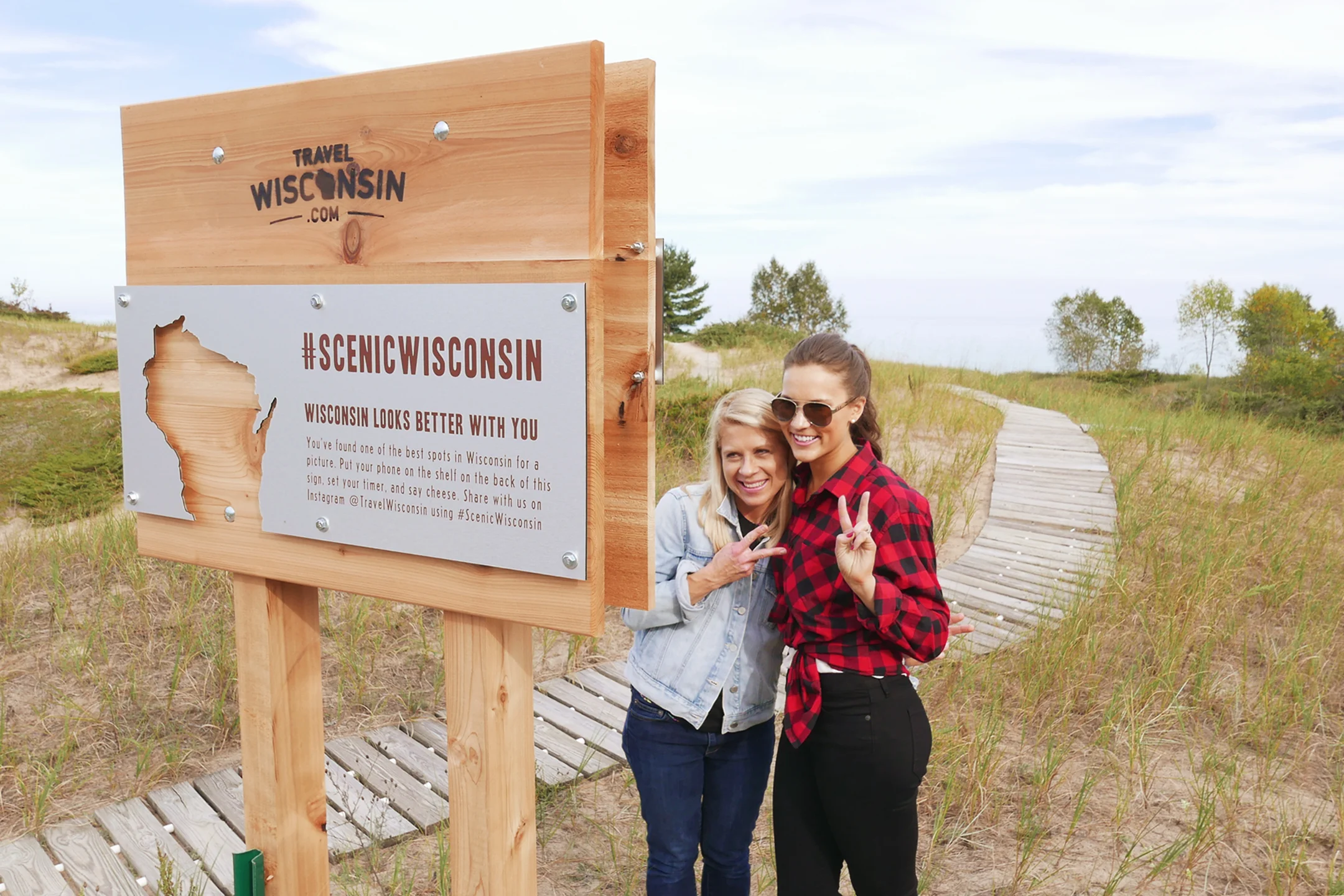 Travel Wisconsin - Selfie Stands — Ruby Christiansen