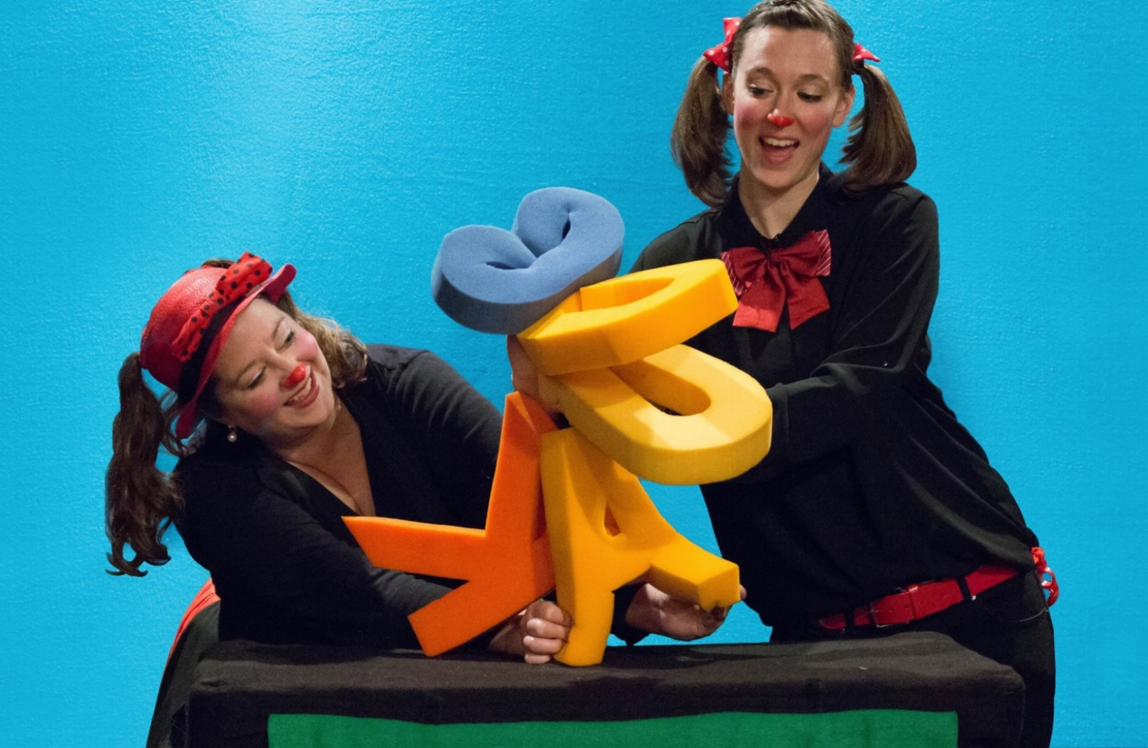 Book a Touring Show — Puppet Showplace Theater