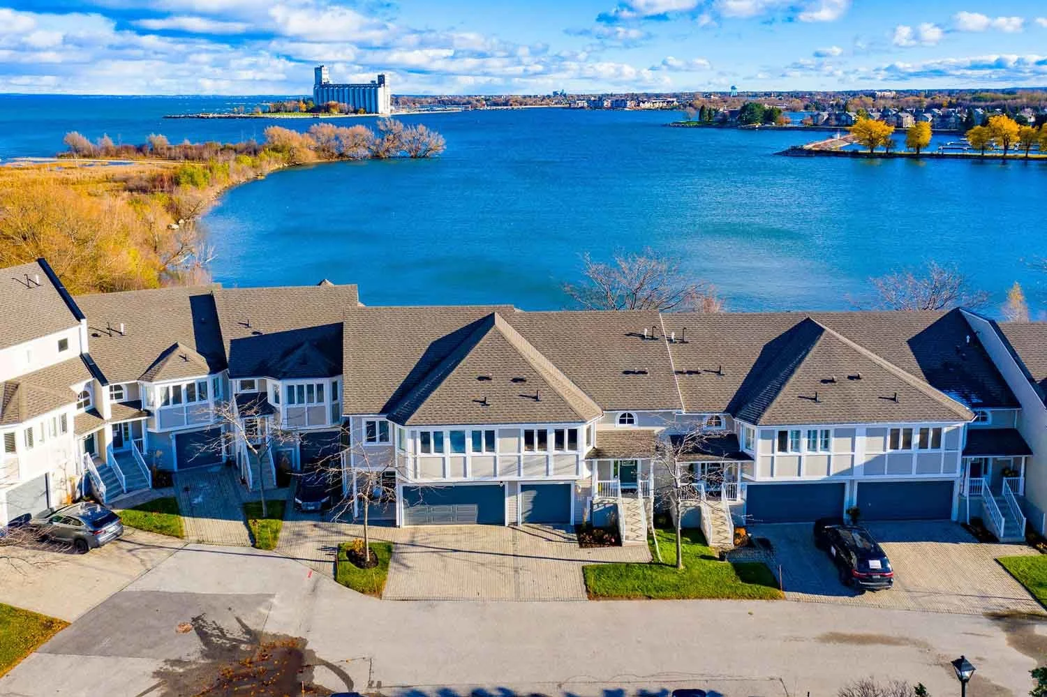 Elevated Photos Canada - Collingwood Real Estate Photographer