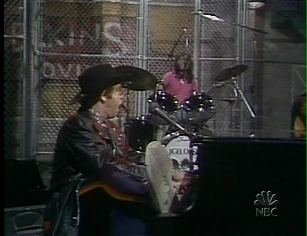 Classic SNL Review: April 17, 1982: Johnny Cash / Elton John (S07E17 ...