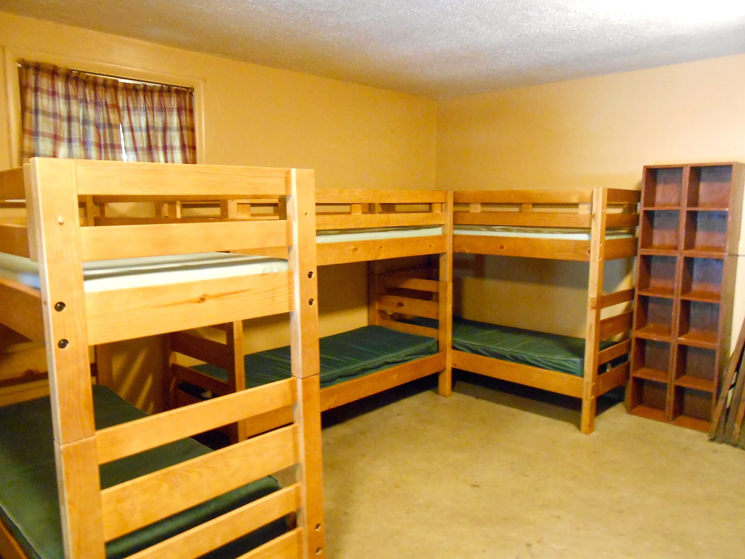 Girls Cabins — Camp Mantowagan