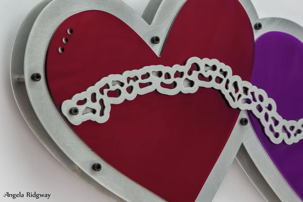 4 Linked Hearts