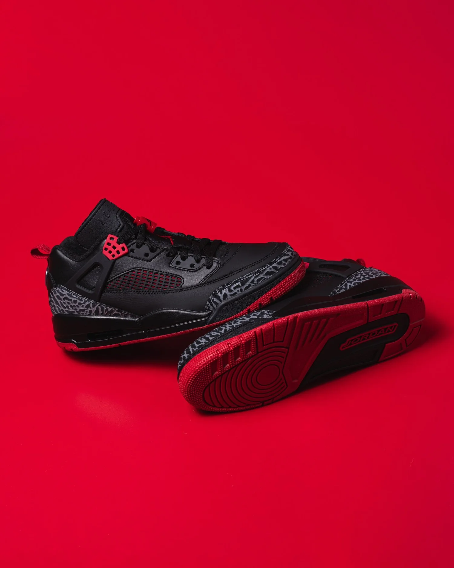 Now Available: Jordan Spizike Low "Gym Red" — Sneaker Shouts