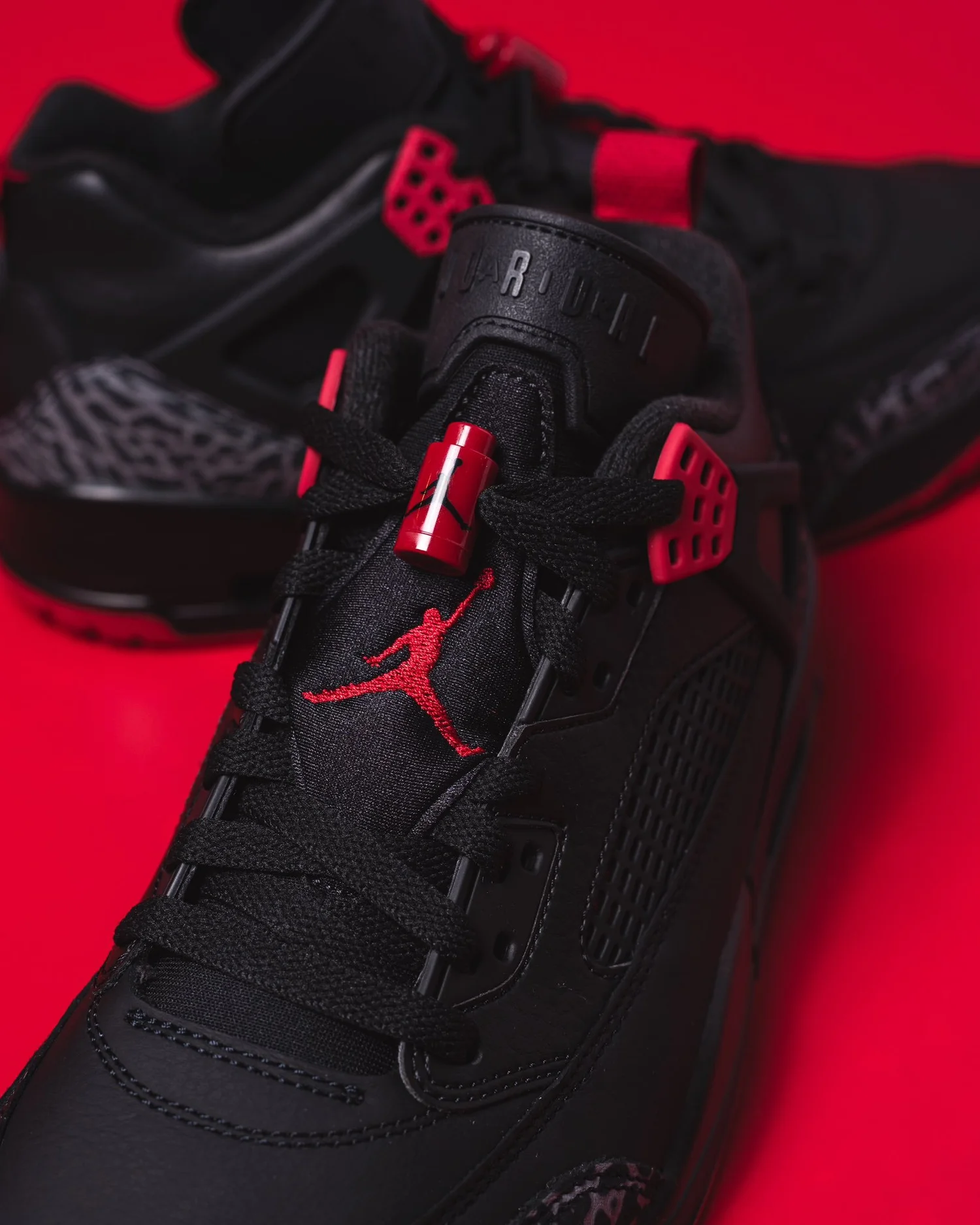 Now Available: Jordan Spizike Low "Gym Red" — Sneaker Shouts