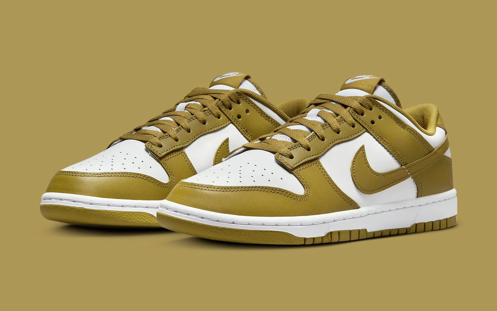 Now Available: Nike Dunk Low Retro "Pacific Moss" — Sneaker Shouts