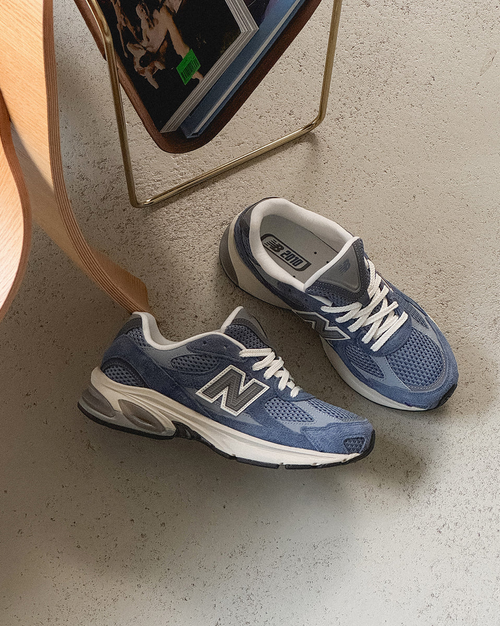 Now Available: New Balance 2010 "Vintage Indigo" — Sneaker Shouts