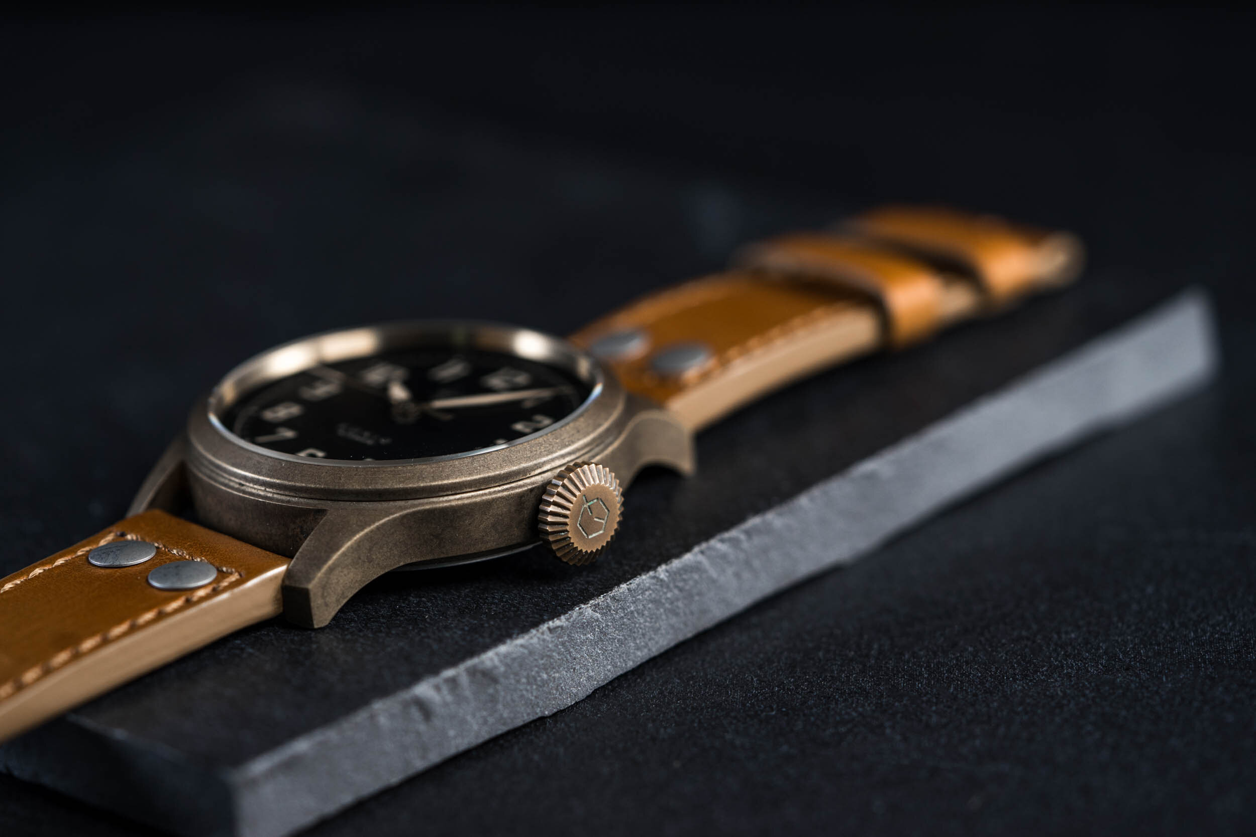 EONIQ HK -Custom watch and watchmaking workshop - EONIQ