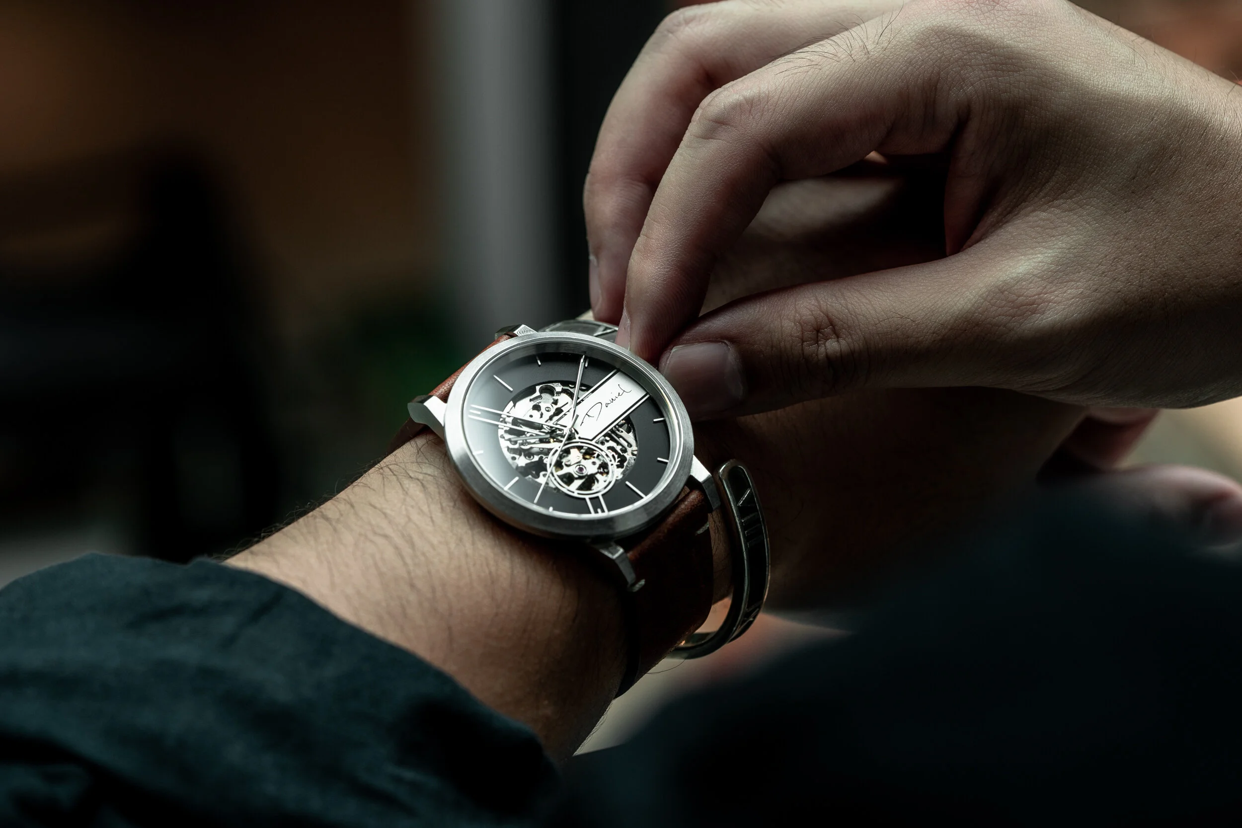 EONIQ HK -Custom watch and watchmaking workshop - EONIQ