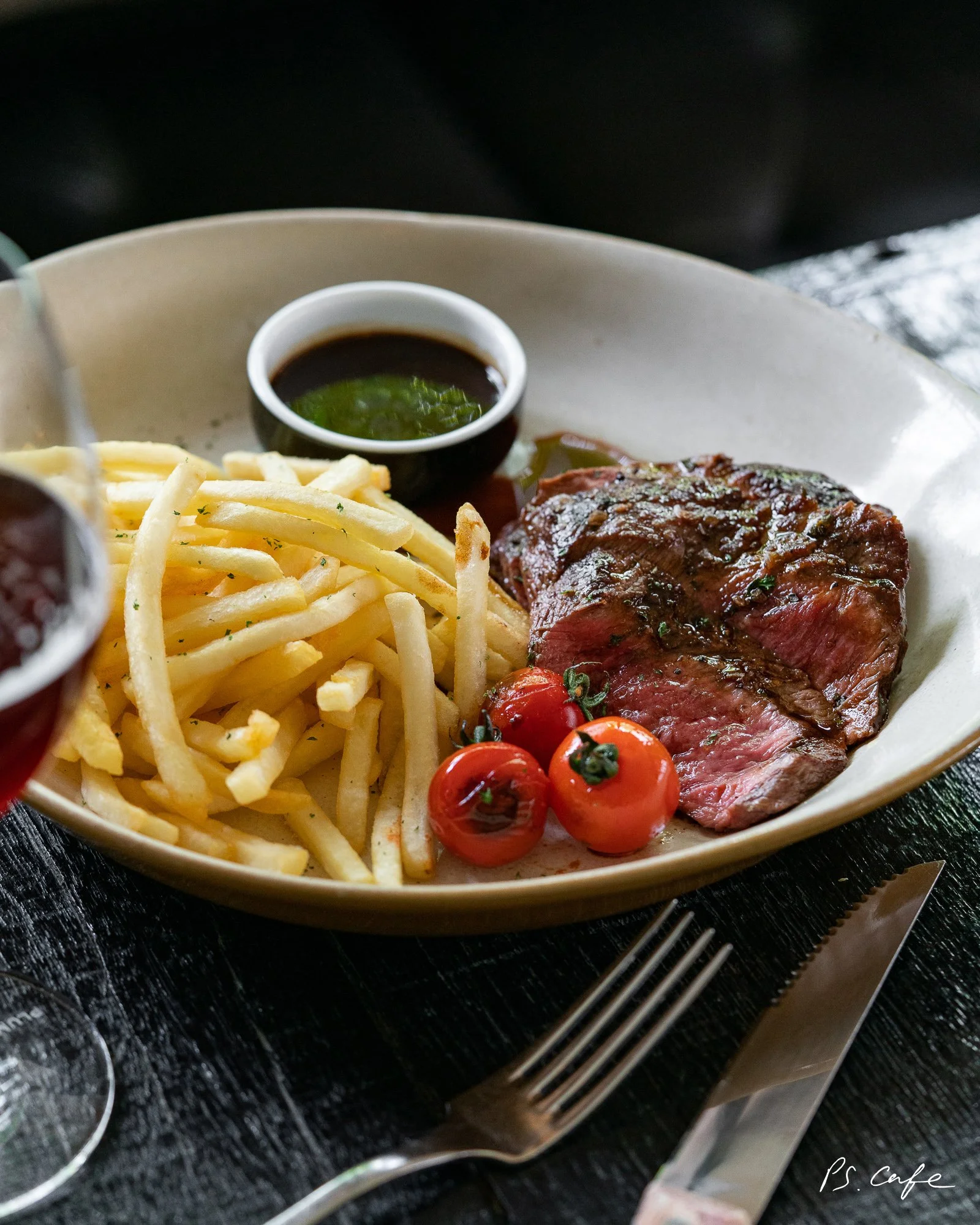 PS.Cafe Paragon — PS.Cafe