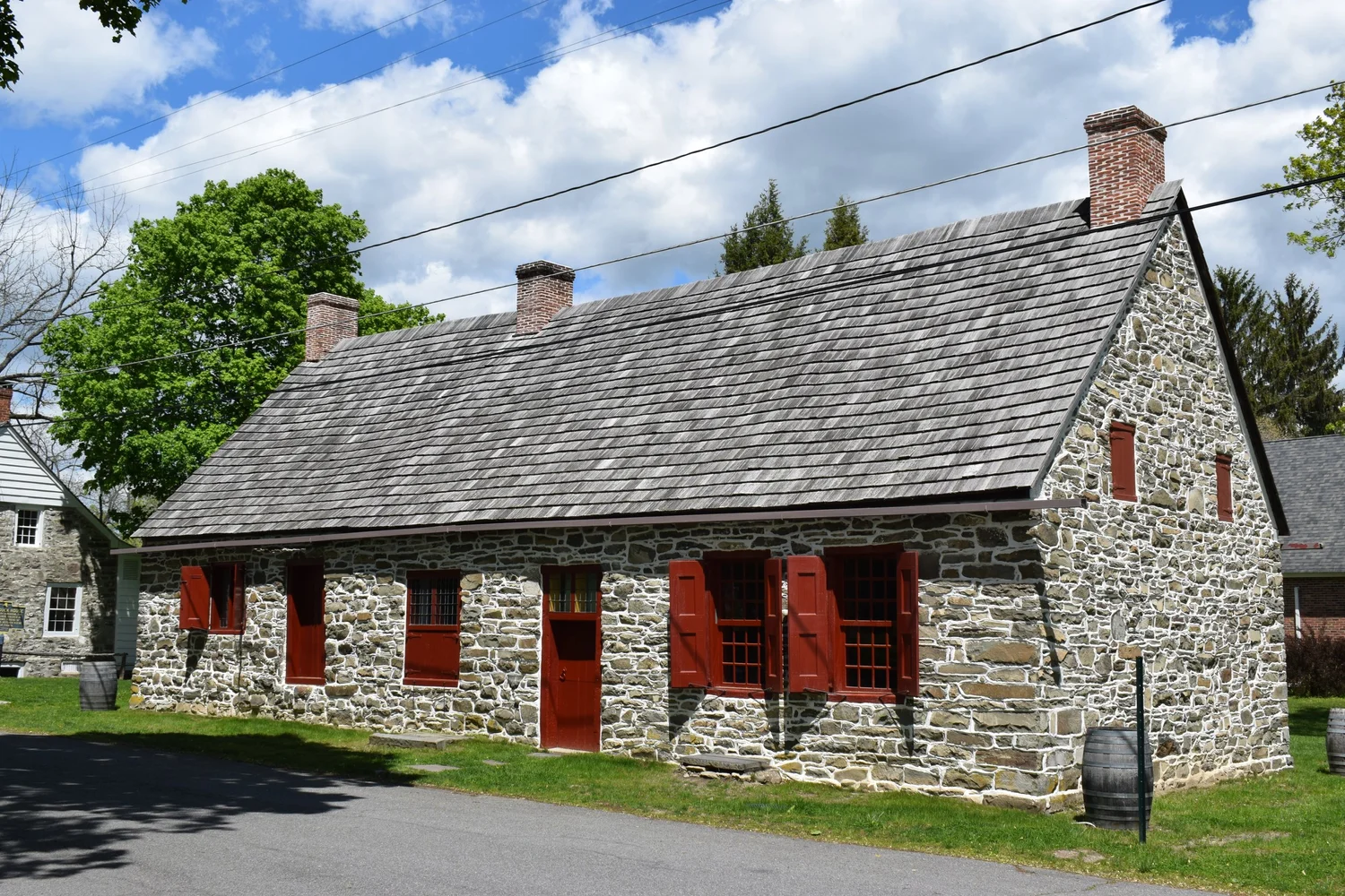 Our Houses — Historic Huguenot Street