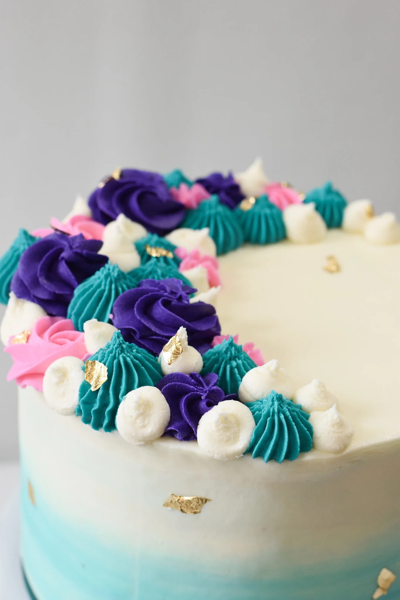 Floral cakes & Drip cakes — Frost Me Sweet