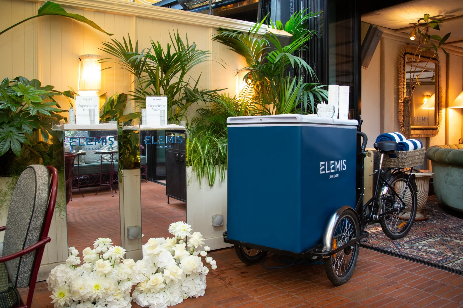 Promotional Ice Cream Cart - Brand Graphics on the Move — London ...